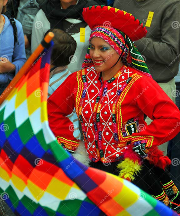 Peruvian Dance Group editorial photography. Image of america - 20761872