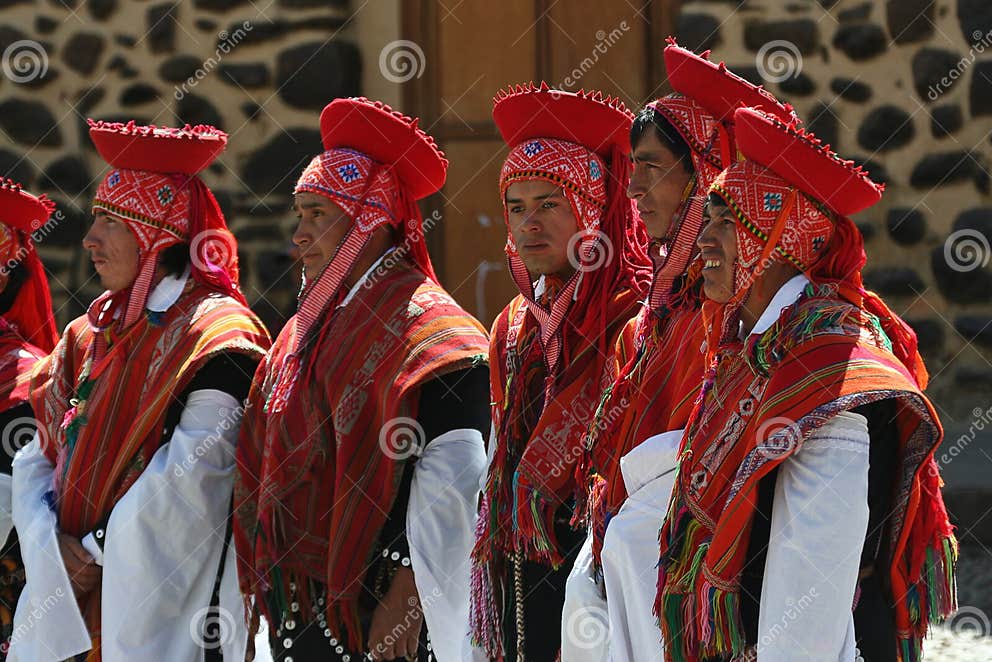 Peruvian festival editorial photography. Image of dancers - 26120957