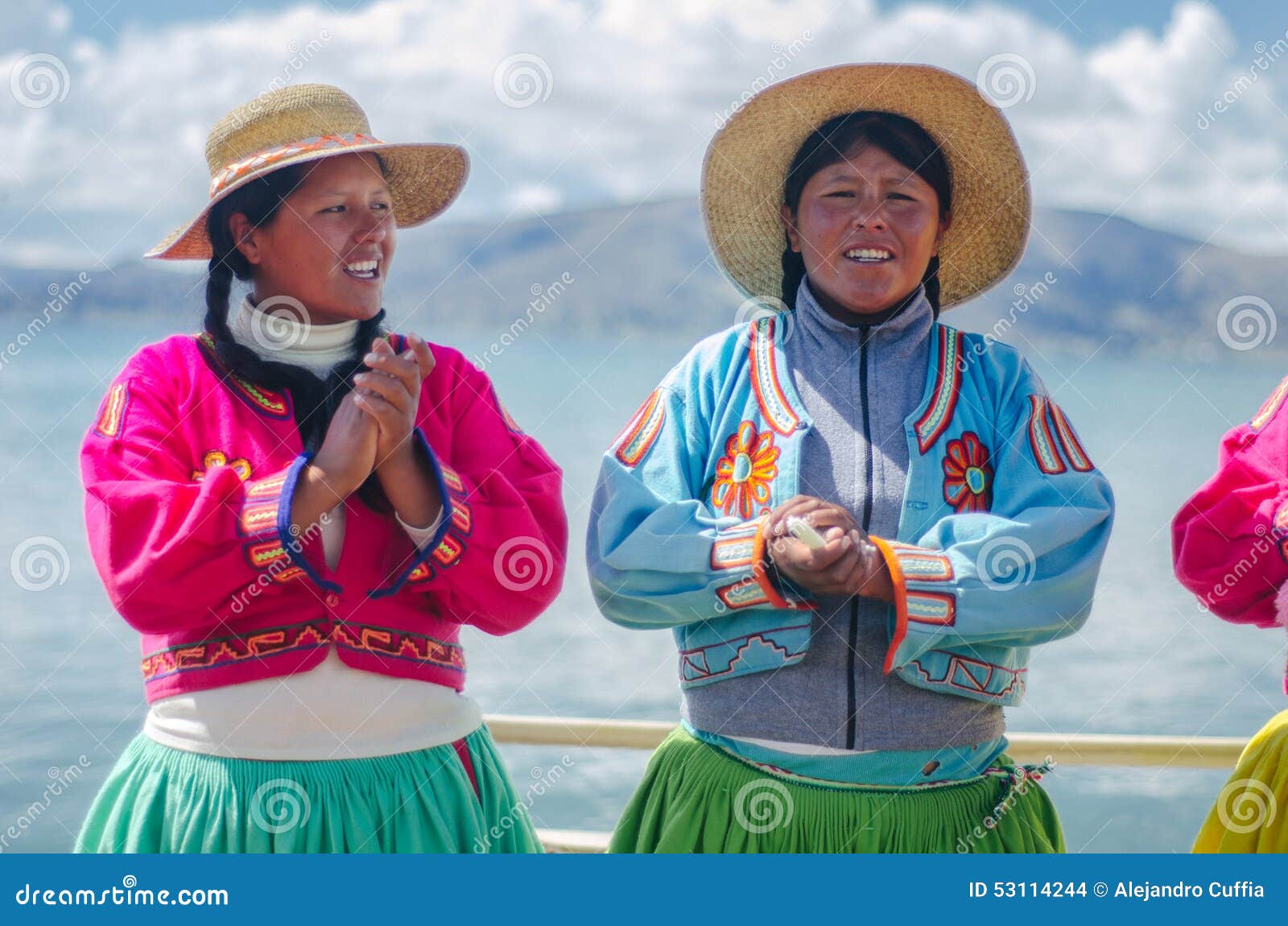 Peruvian Girls in Isla Grande Peru Editorial Stock Image - Image of ...