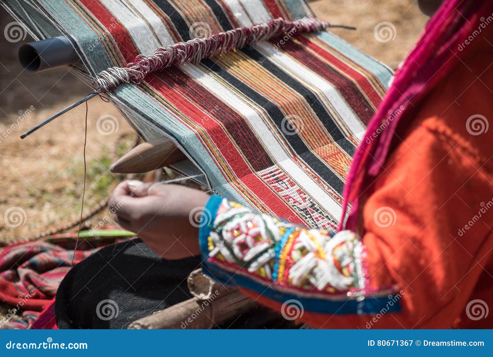 Peruvian Lady Weaving Traditional Method Stock Image - Image of method ...