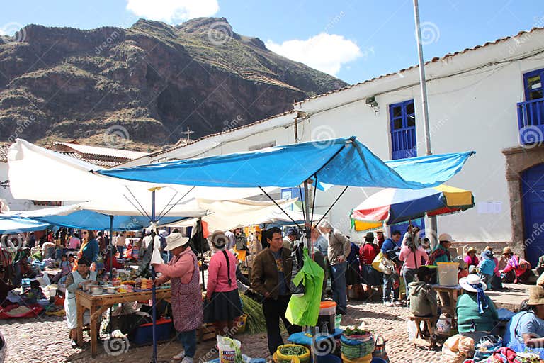 Peruvian market editorial stock photo. Image of poor - 15210563