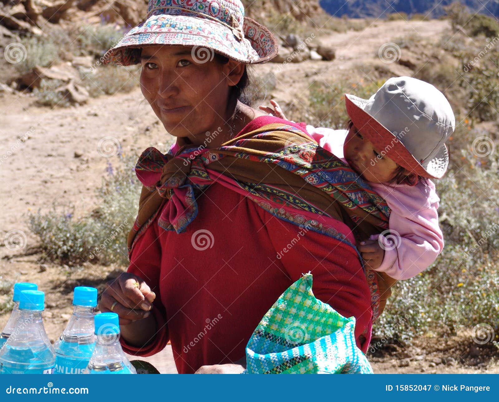 Peruvian Mother editorial photography. Image of clothing - 15852047