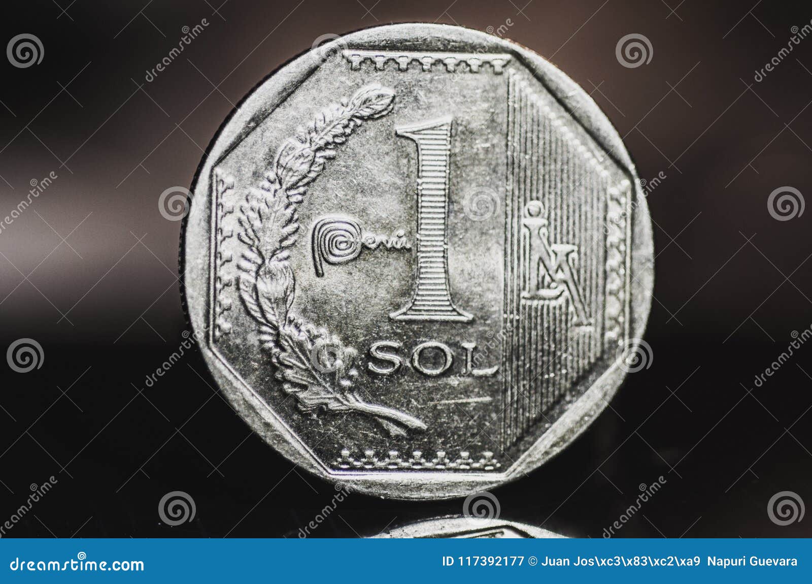 1 Peruvian nuevo sol coin stock image. Image of economy - 117392177