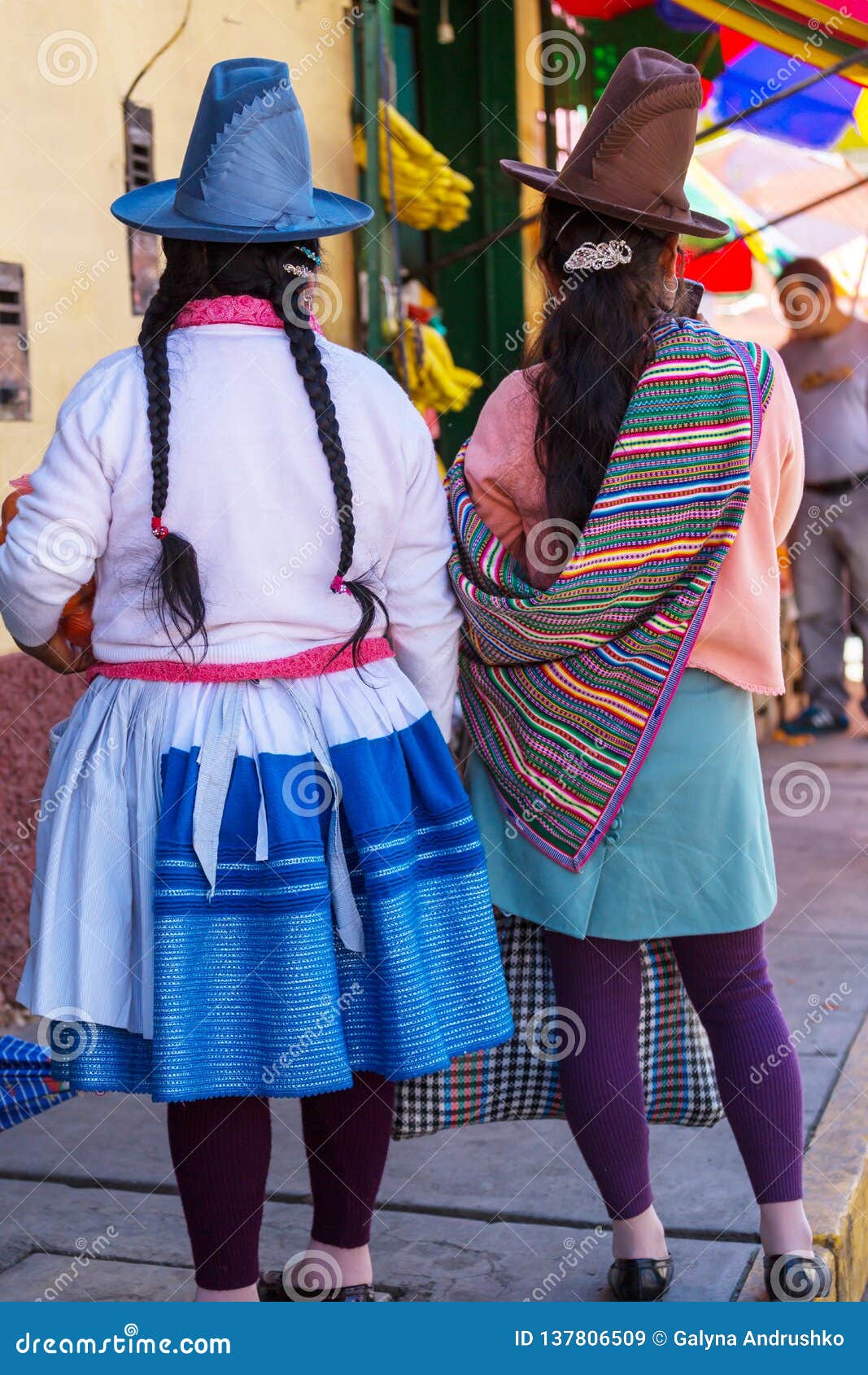 Peruvian people editorial stock image. Image of authentic - 137806509