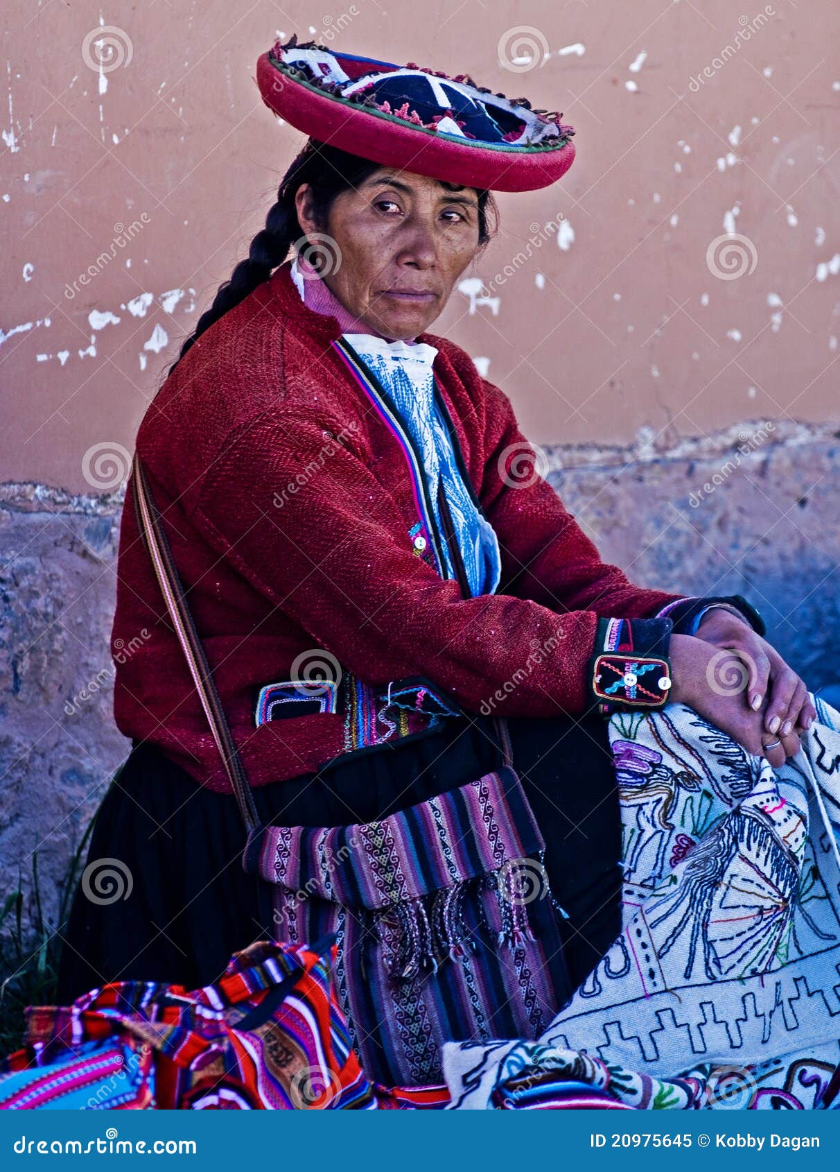 Peruvian woman editorial image. Image of cuzco, woman - 20975645