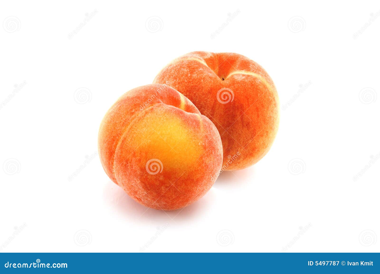 Perzik stock afbeelding. Image of geel, vrucht, zoet, nave - 5497787