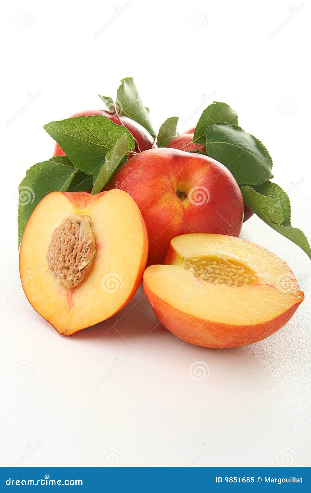 Perzik stock afbeelding. Image of voeding, ontbijt, sluit - 9851685