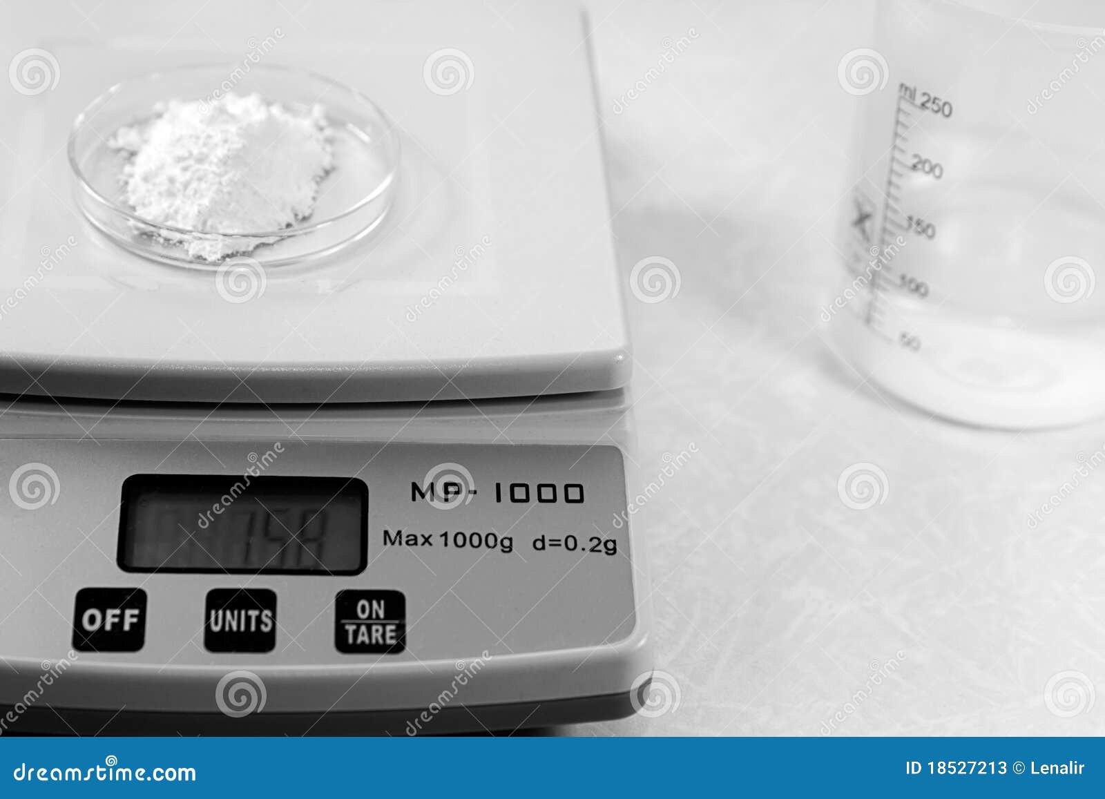 Pesaje de la sustancia imagen de archivo. Imagen de muestra - 18527213
