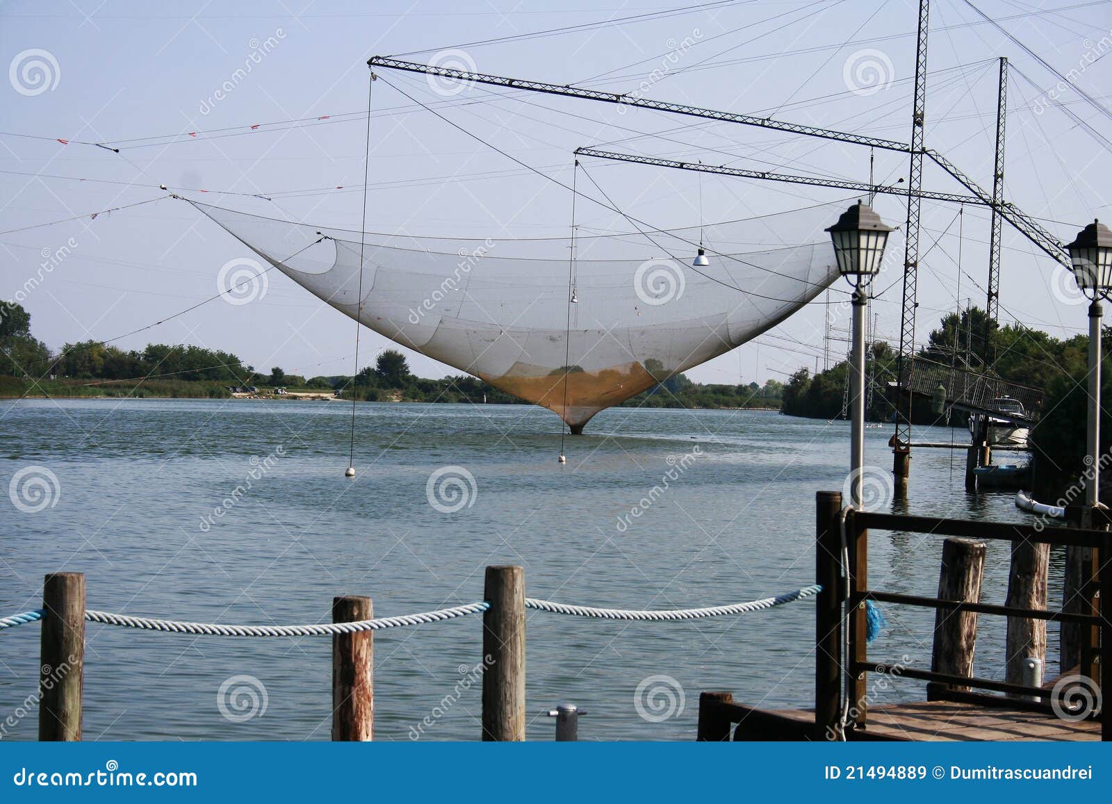 Pesca industrial imagen de archivo. Imagen de pontones - 21494889