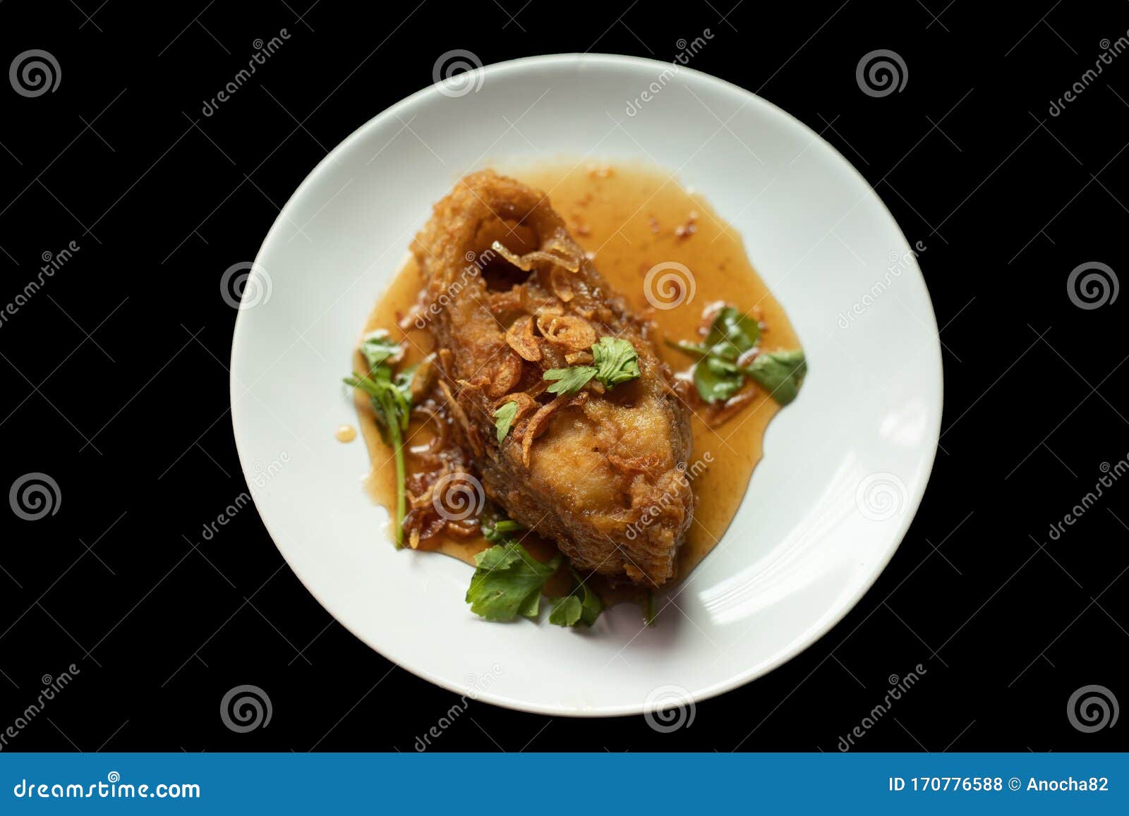 Pescado Frito Con Chile En Blanco Foto de archivo - Imagen de pescados ...