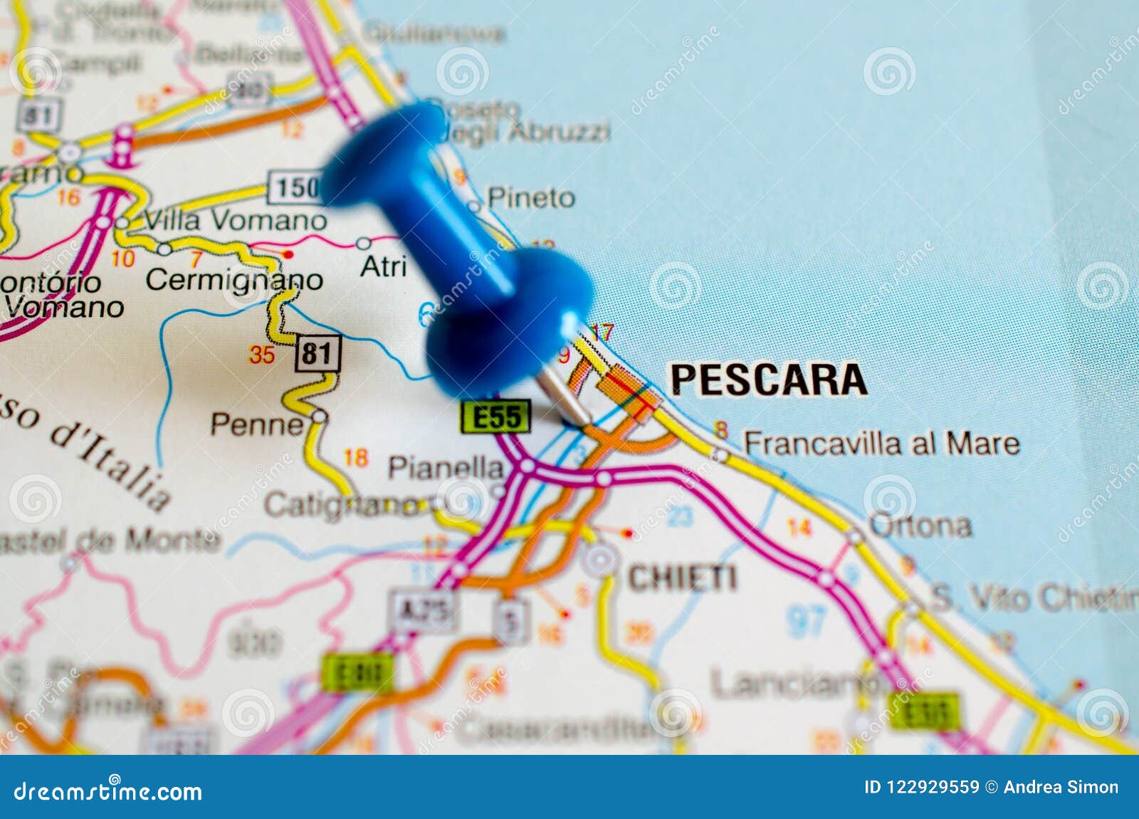 Pescara no mapa imagem de stock. Imagem de impulso, macro - 122929559
