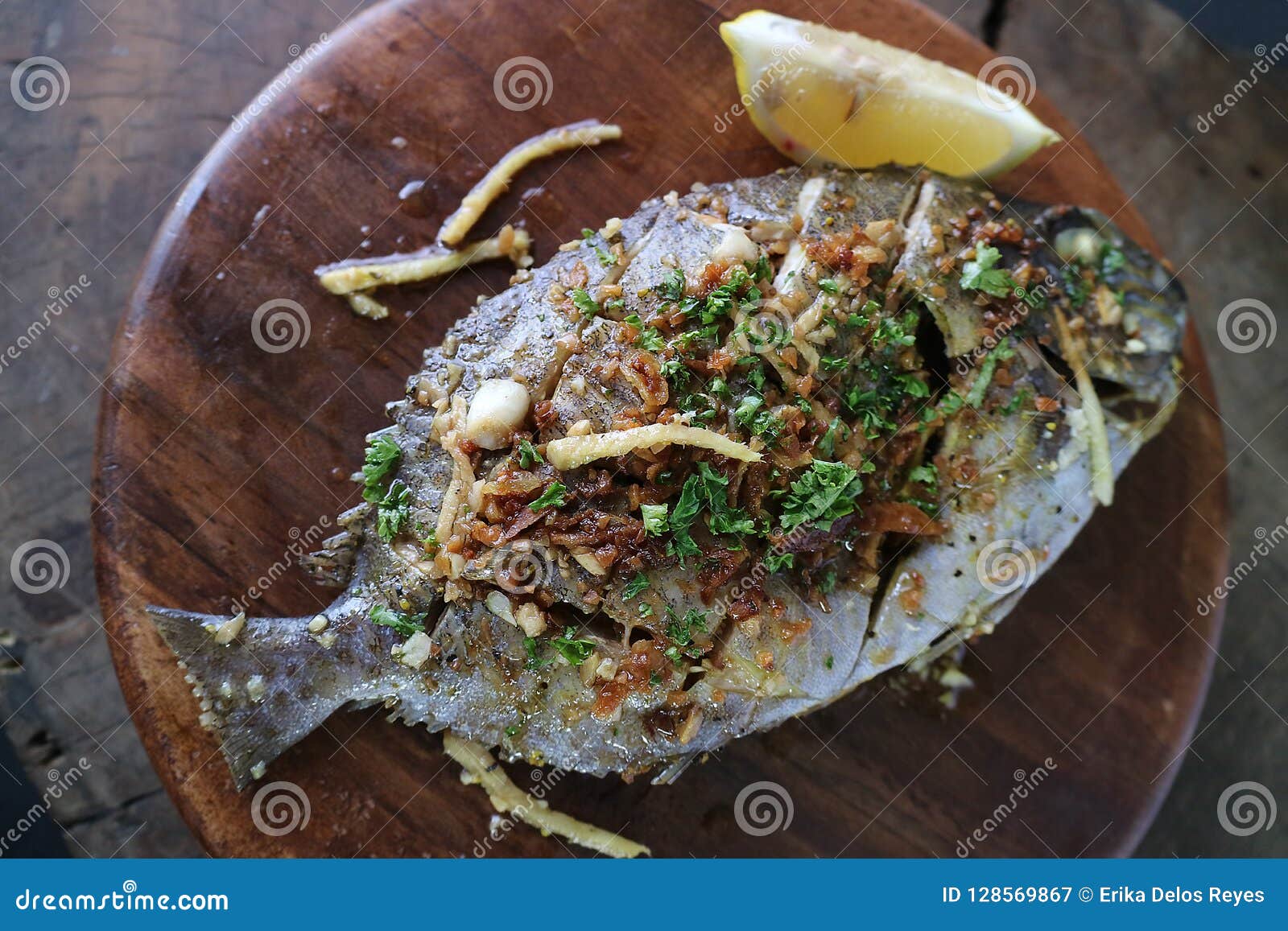 Pesce Cotto a Vapore Del Coniglio Immagine Stock - Immagine di menù ...