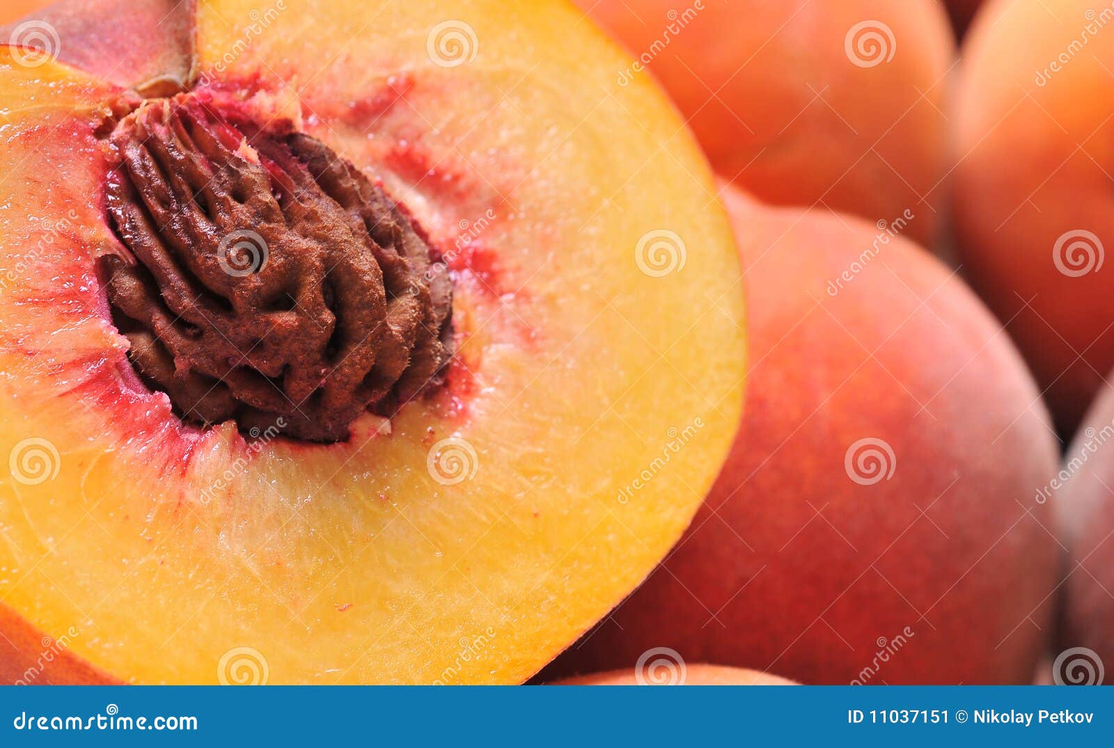 Pesche immagine stock. Immagine di frutta, nave, colore - 11037151