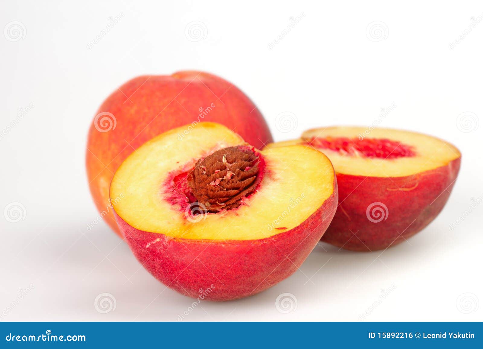 Pesche fotografia stock. Immagine di bianco, pesca, pietra - 15892216