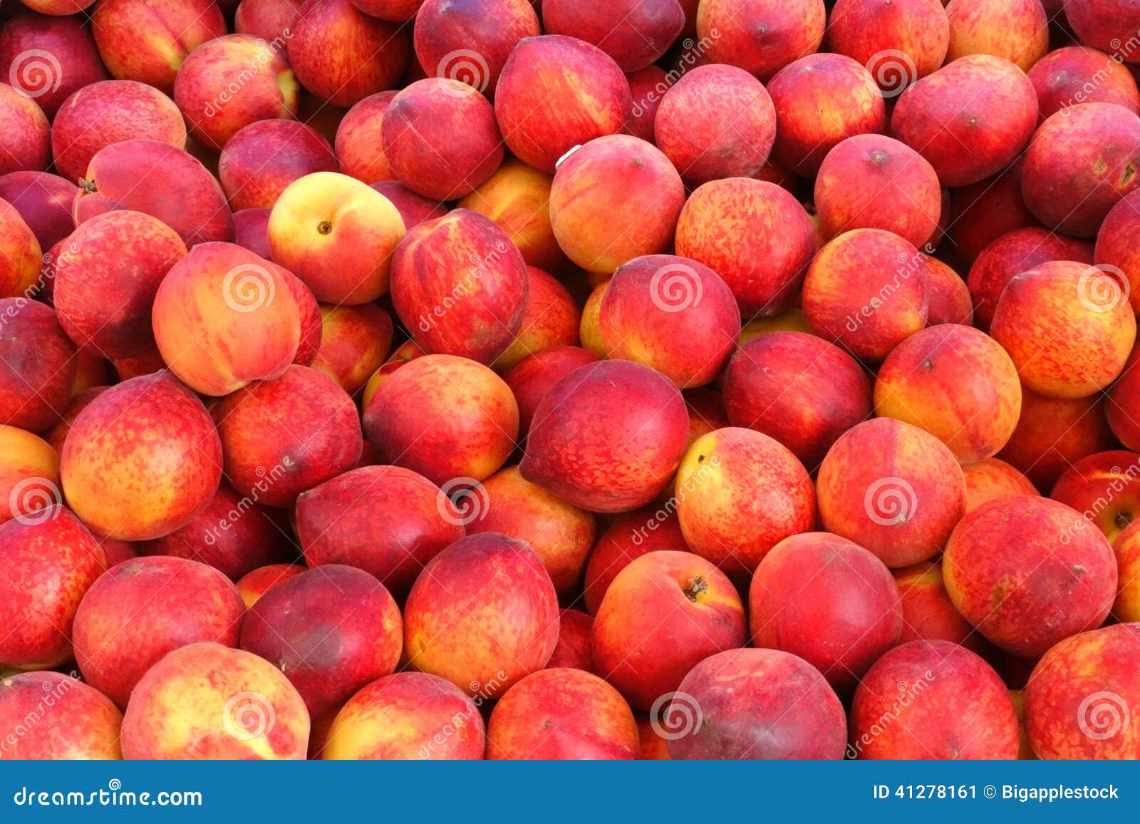 Pesche immagine stock. Immagine di alimento, nutrizione - 41278161