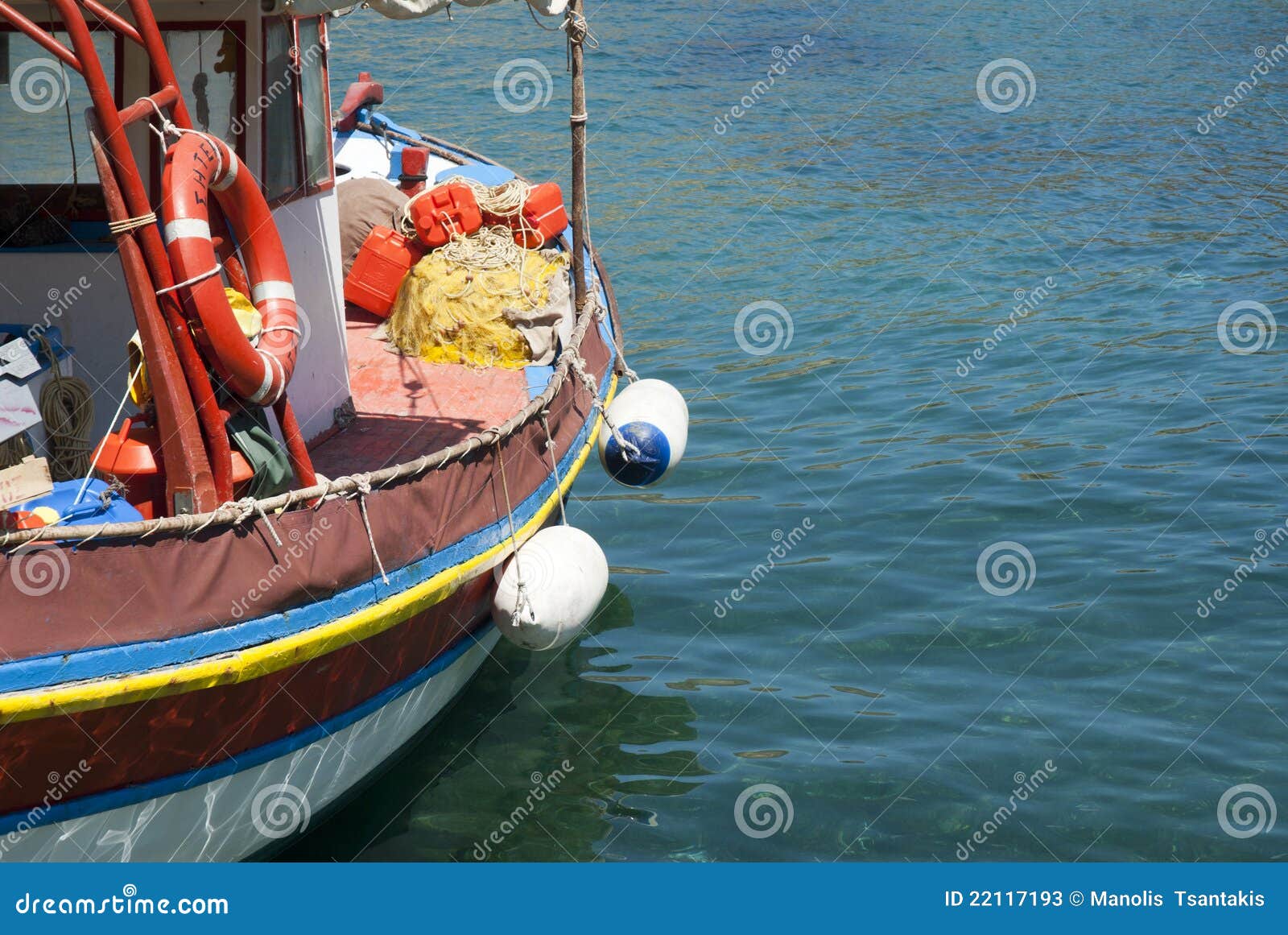 Peschereccio immagine stock. Immagine di egeo, porto - 22117193
