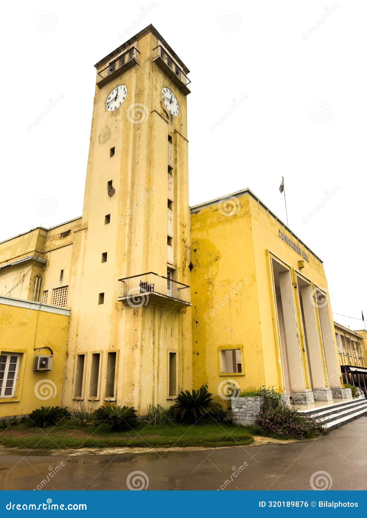 Peshawar University Convocation Hall and Its Majestic Clock Tower ...