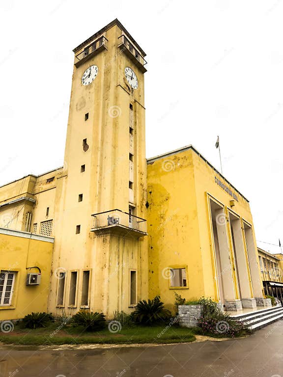 Peshawar University Convocation Hall and Its Majestic Clock Tower ...