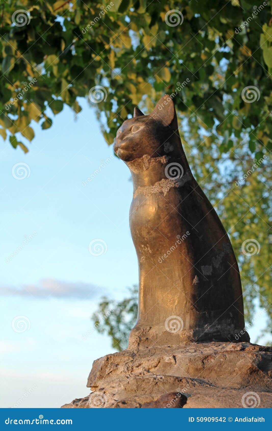 Pet Monument. Cat Statue on Sky Background Stock Photo - Image of ...
