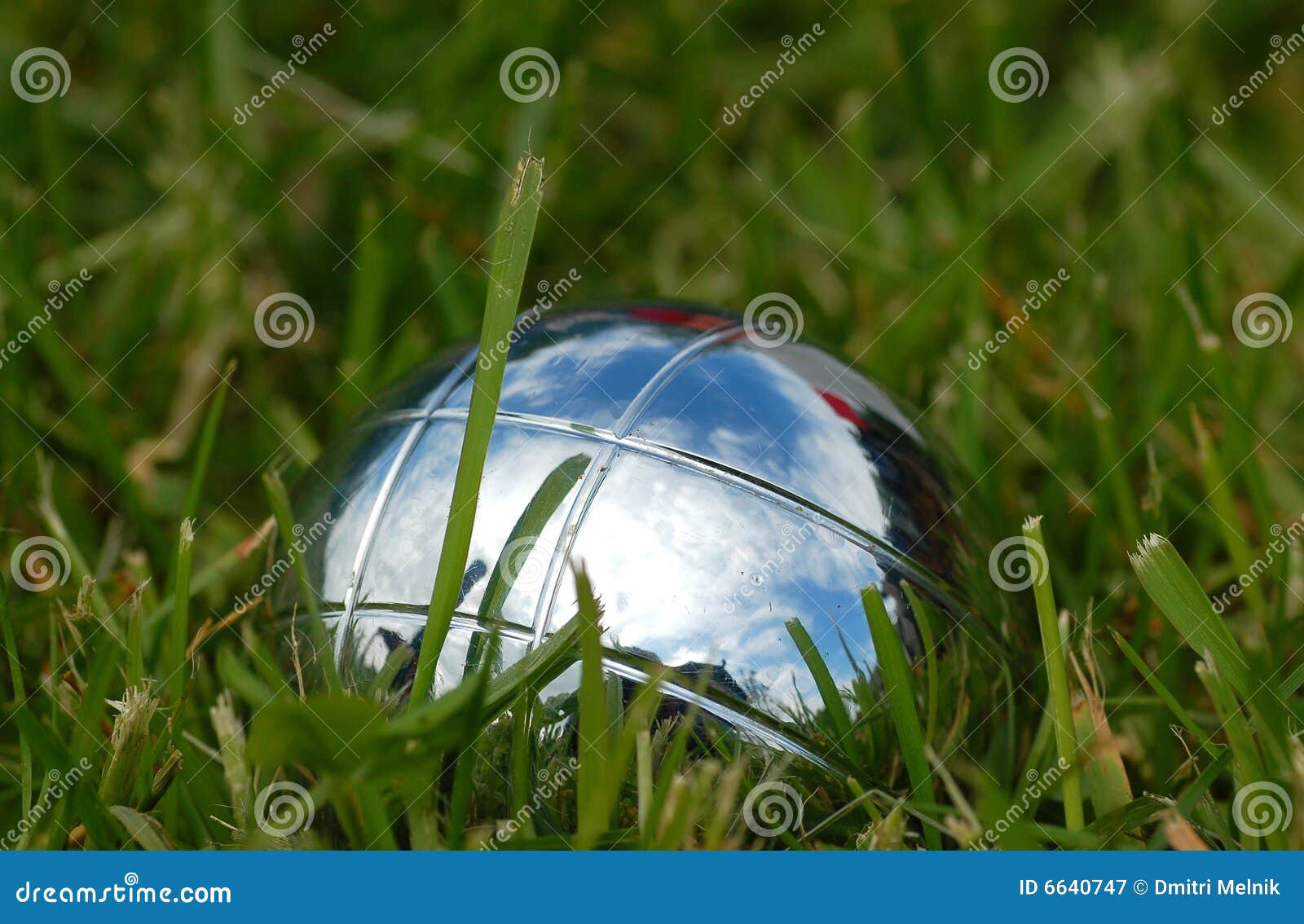 Petanque de bille image stock. Image du acier, gibier - 6640747