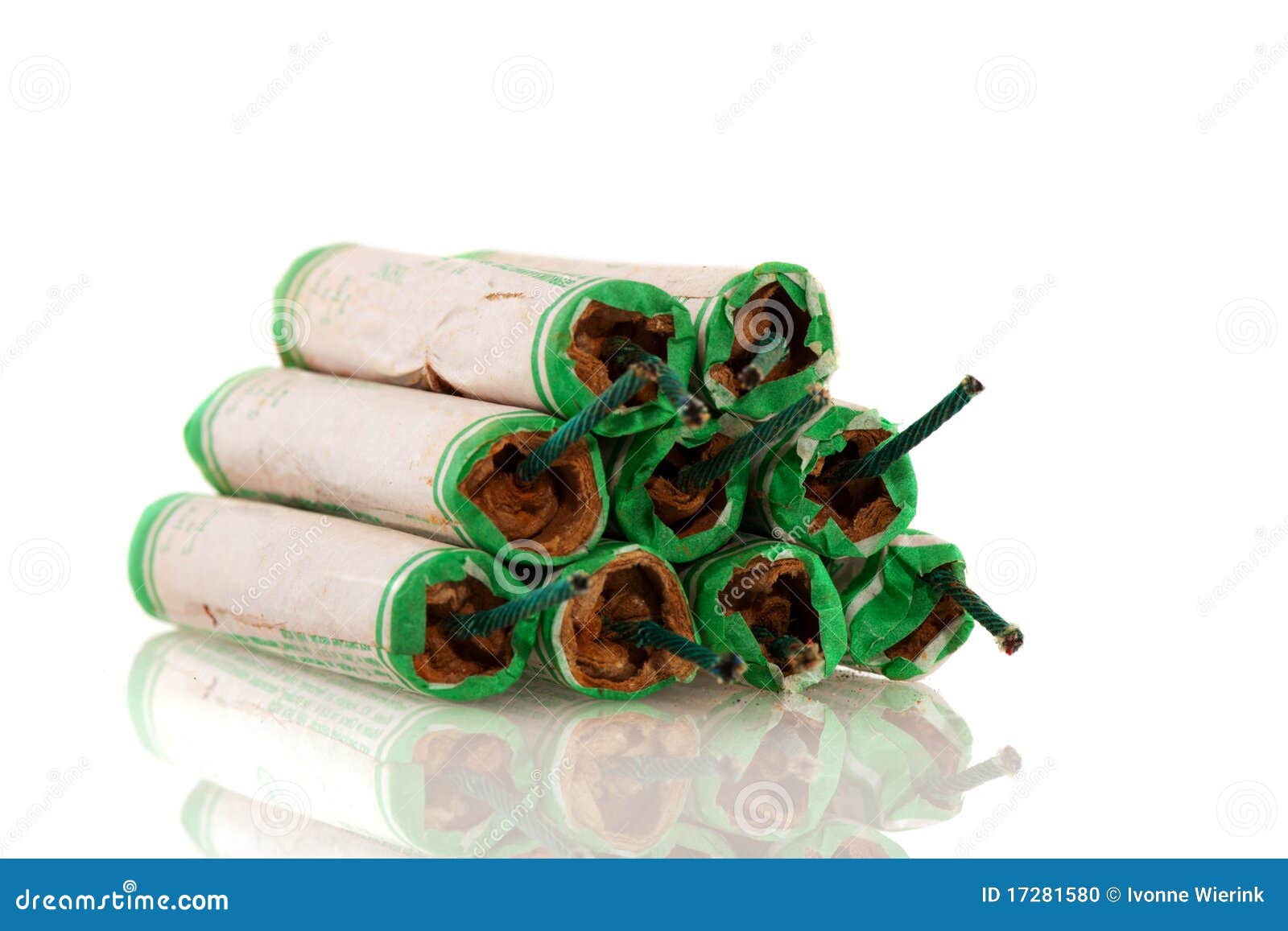 Petardi fotografia stock. Immagine di fuoco, pericoloso - 17281580