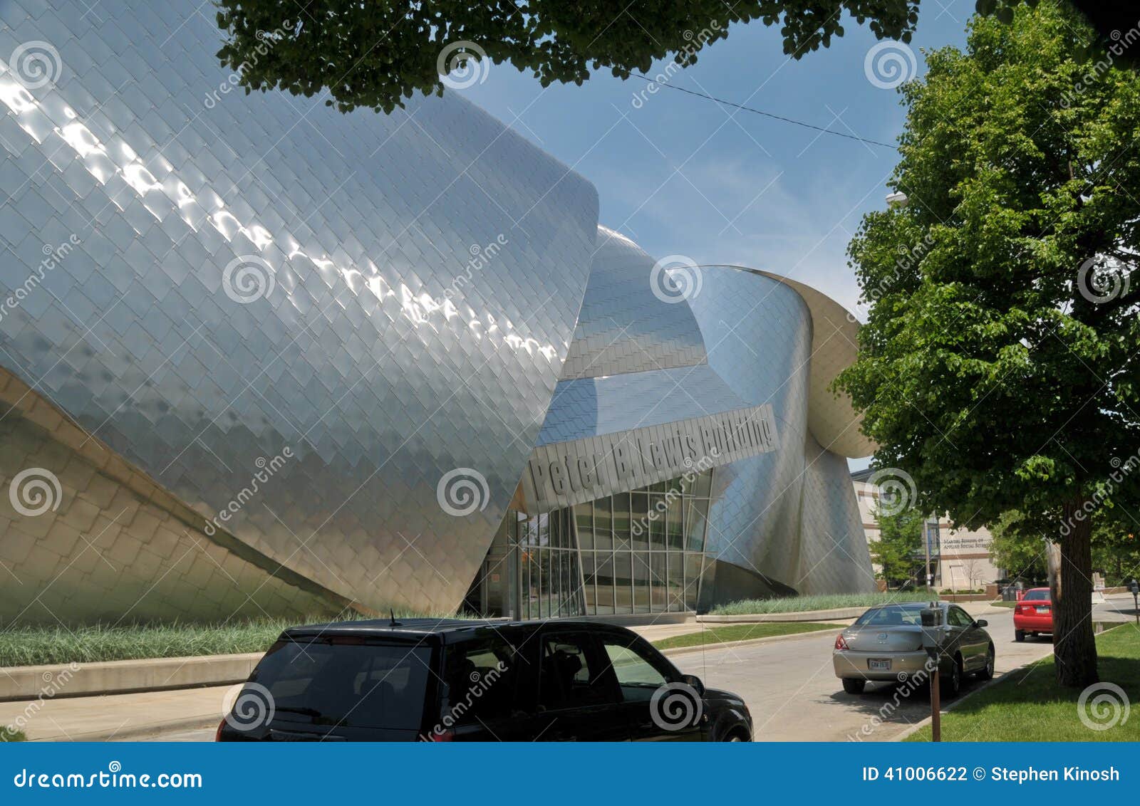 Peter B Lewis building editorial photography. Image of college - 41006622