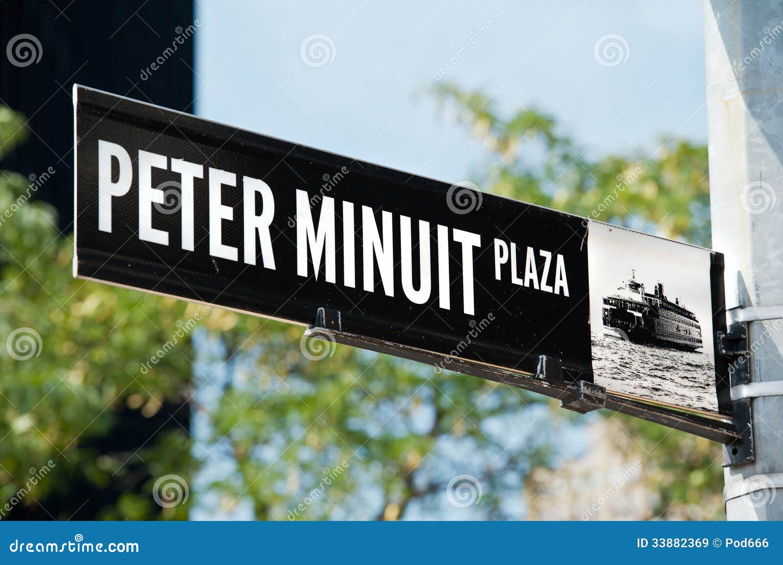 Peter Minuit Plaza New York Imagen de archivo - Imagen de peter, calle ...