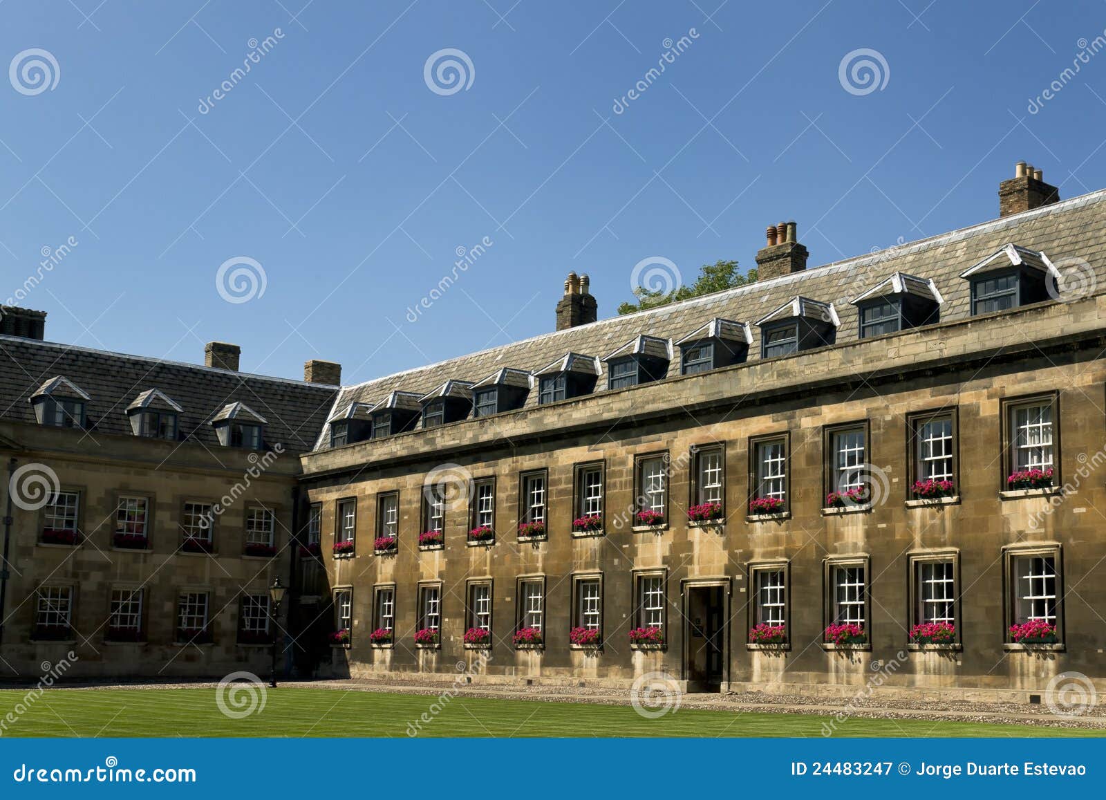 Peterhouse College in Cambridge Stock Image - Image of europe, bloom ...
