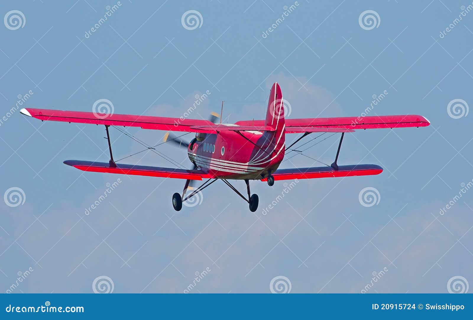 Petit avion photo stock. Image du aviateur, nuages, pilote - 20915724