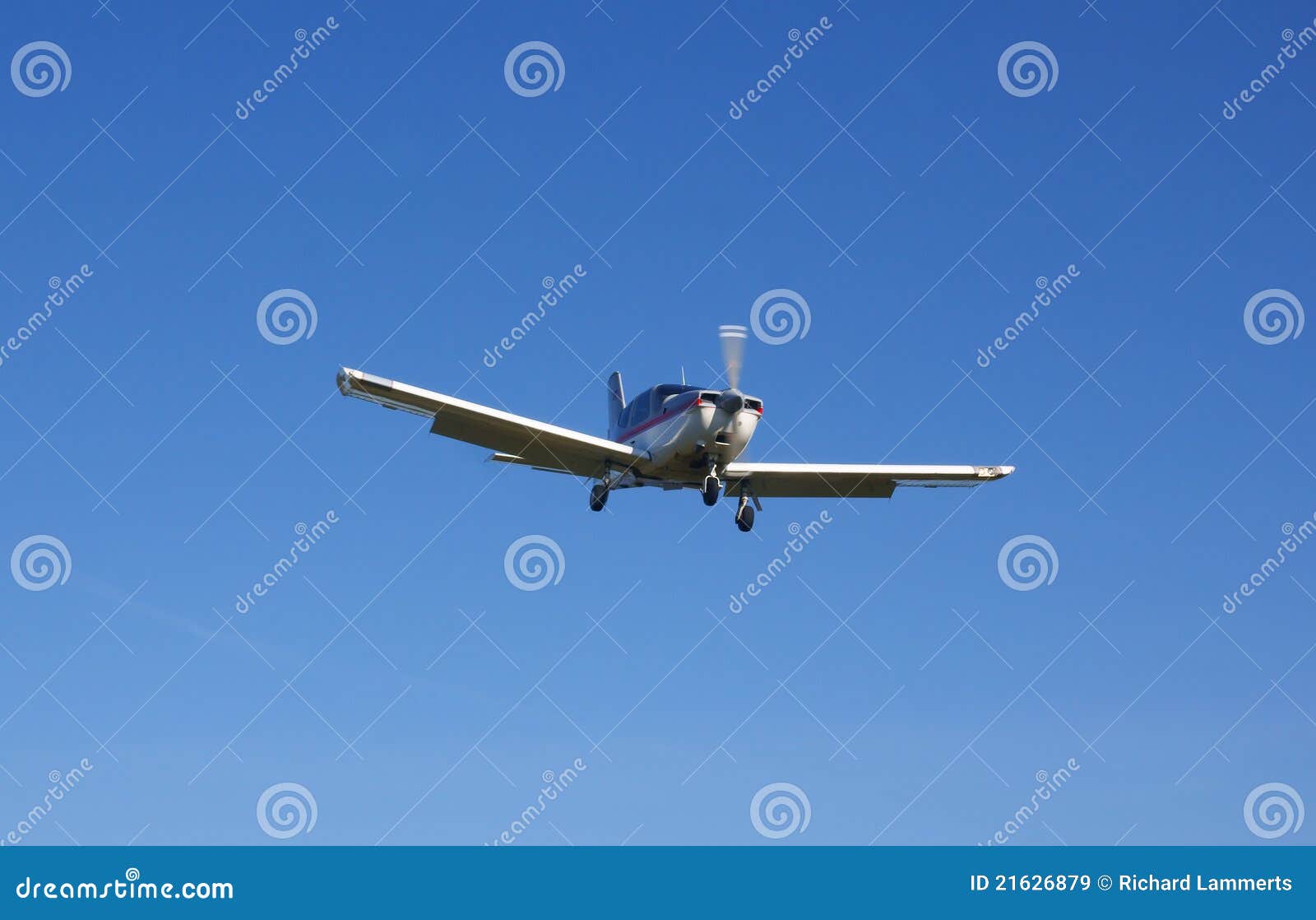 Petit avion image stock. Image du ciel, loisirs, transport - 21626879