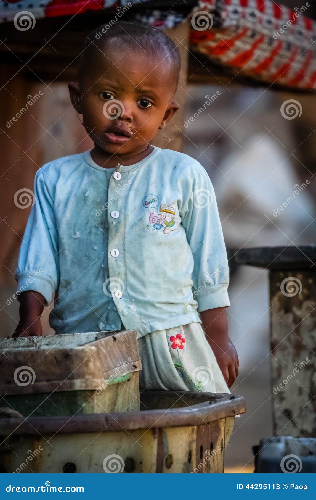 Petit enfant malgache photo stock éditorial. Image du mignon - 44295113