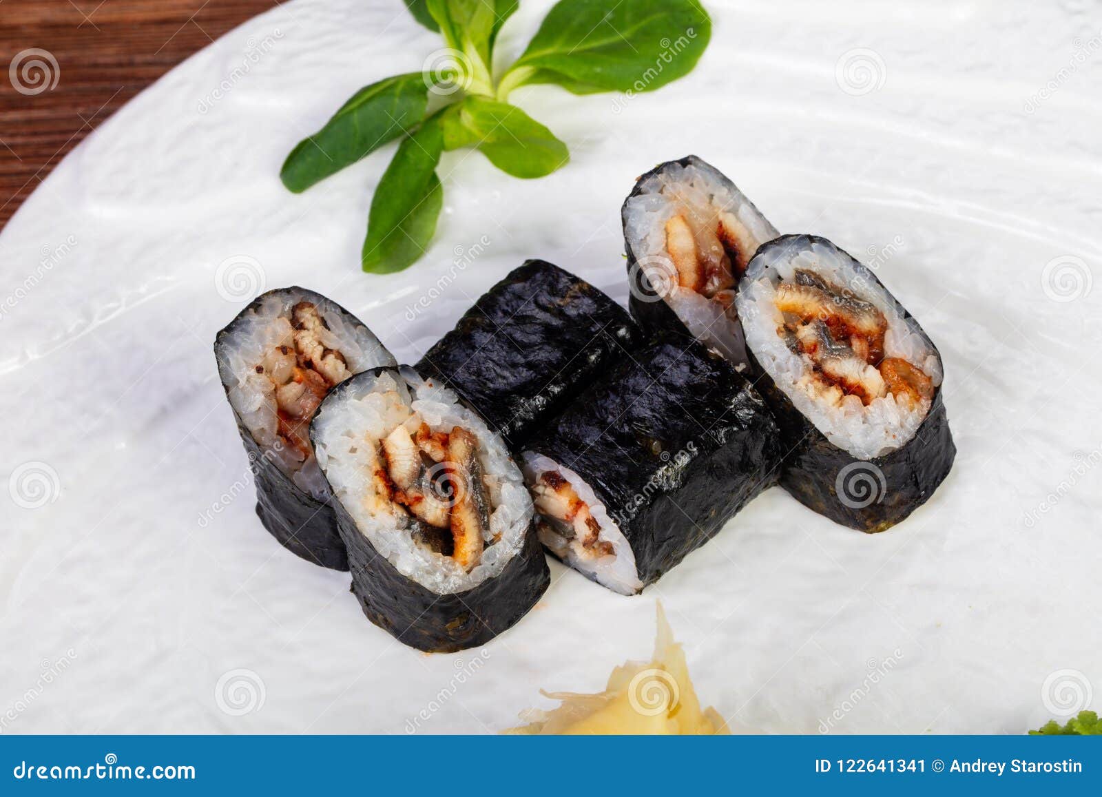 Petit Pain Unagi - Anguille De Maki Image stock - Image du gingembre ...