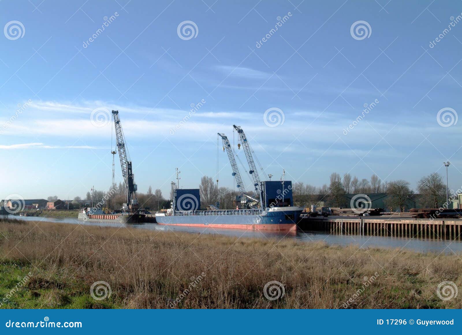 Petit port anglais photo stock. Image du international, bateaux - 17296
