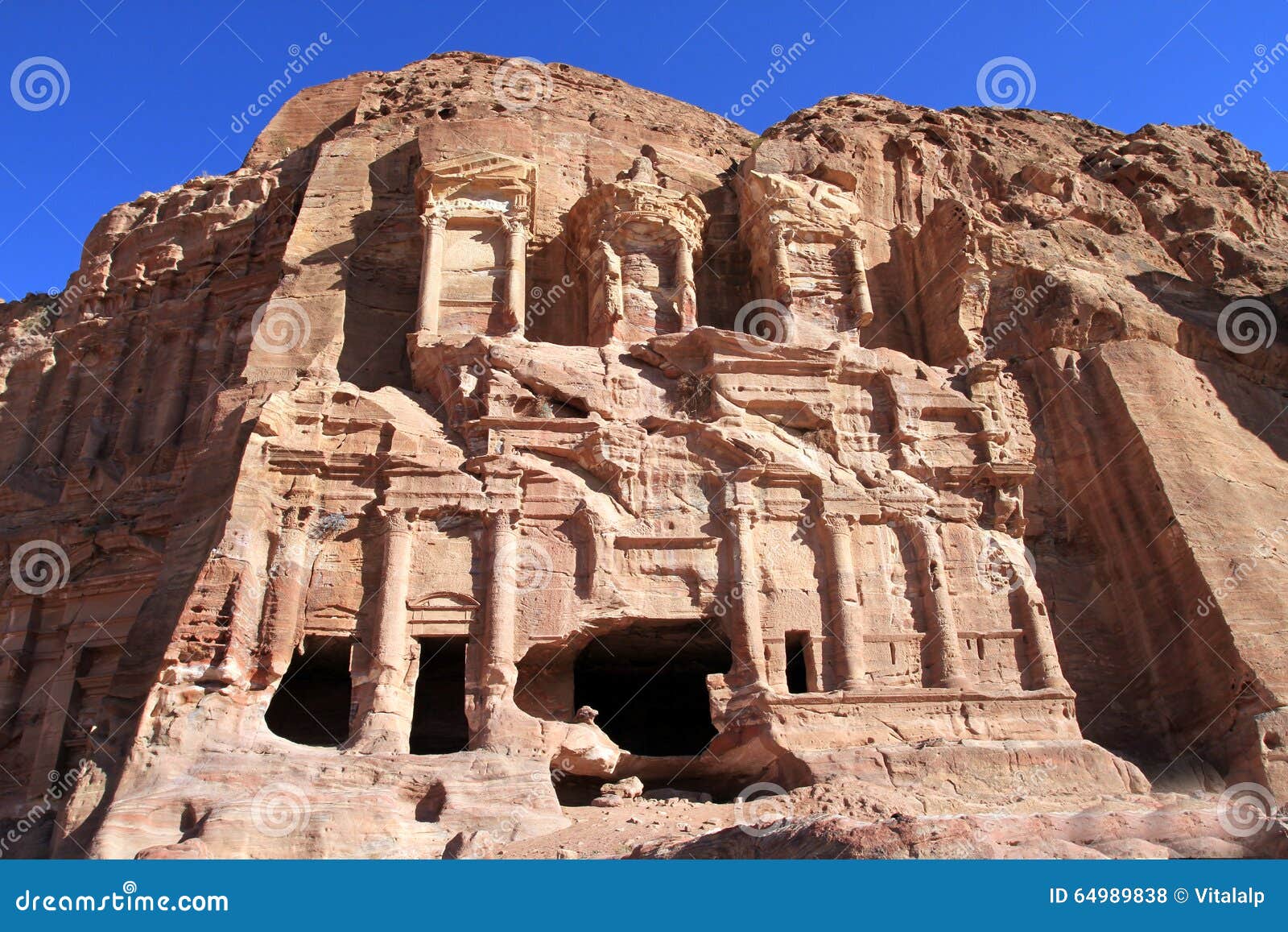 Petra, Ciudad Perdida De La Roca De Jordania Foto de archivo - Imagen ...