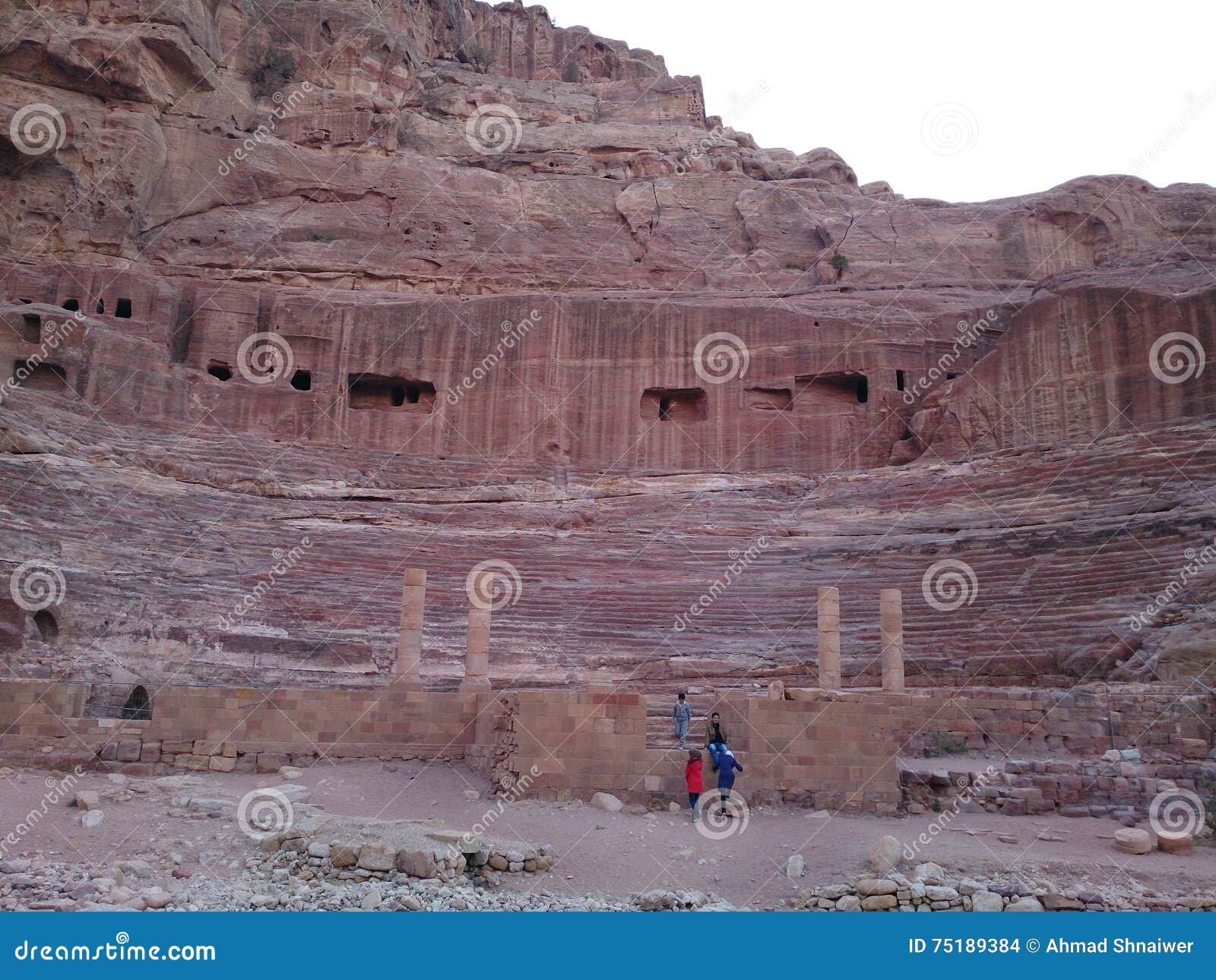 Petra colosseum editorial stock image. Image of jordan - 75189384