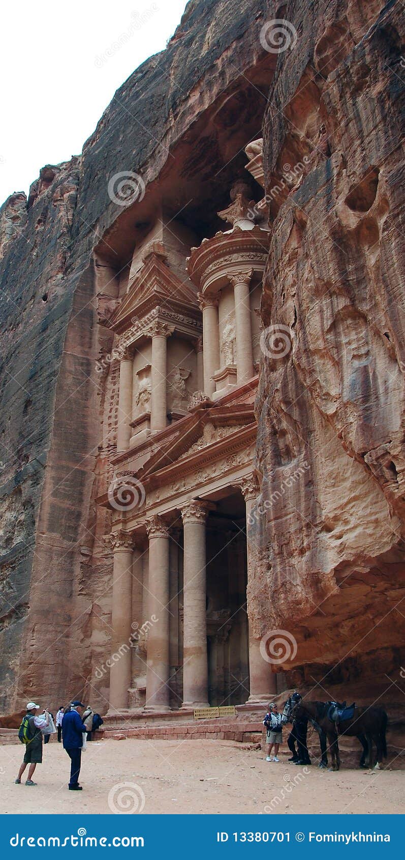 Petra, Iordania. Landscape editorial photo. Image of sacred - 13380701