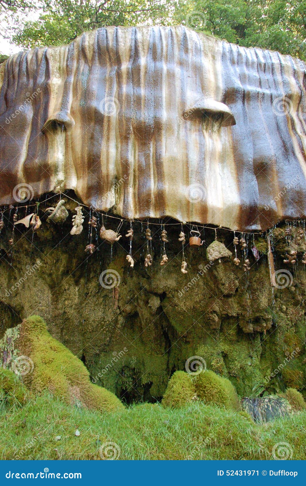 Petrificar La Cueva Bien Knaresborough De Shiptons De La Madre Imagen ... Petrificar La Cueva Bien Knaresborough De Shiptons De La Madre Imagen ...