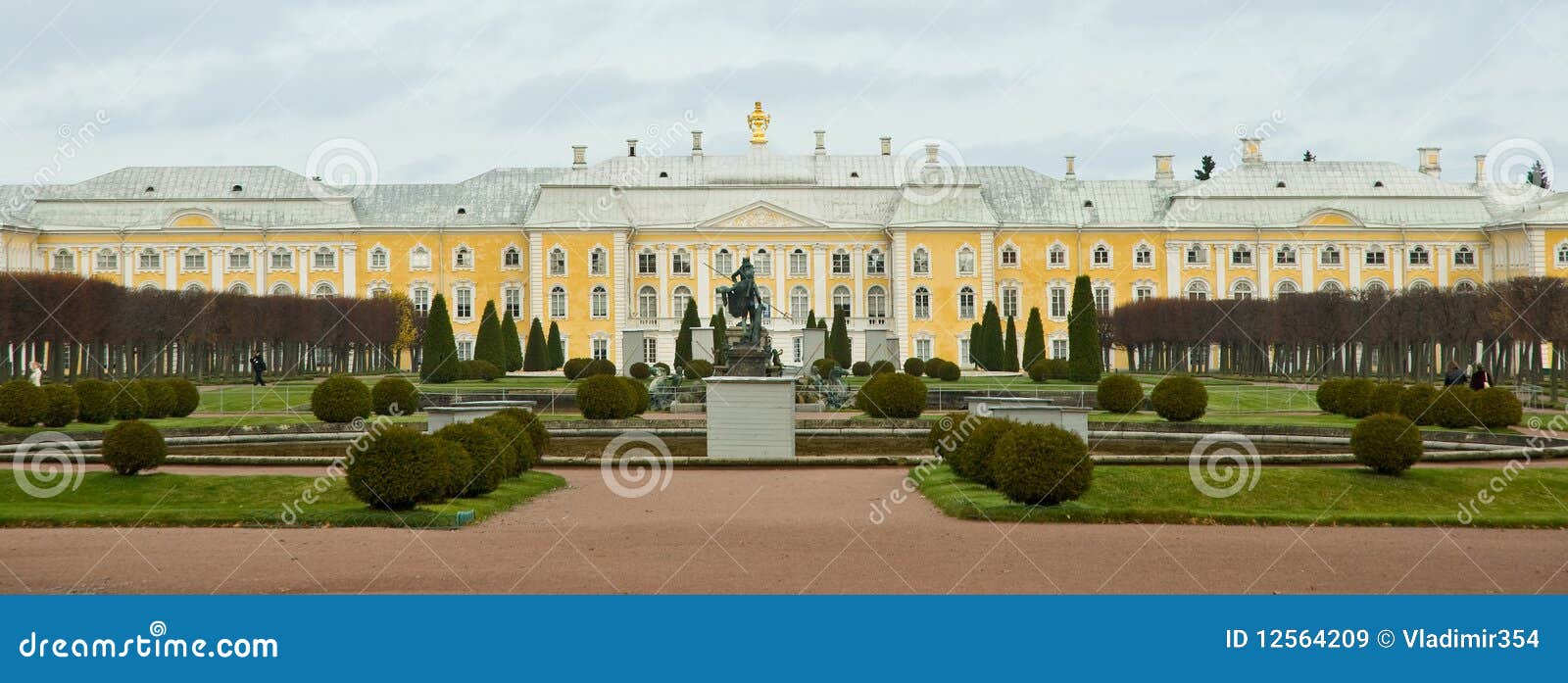 Petrodvorets stock image. Image of petersburg, petrodvorets - 12564209