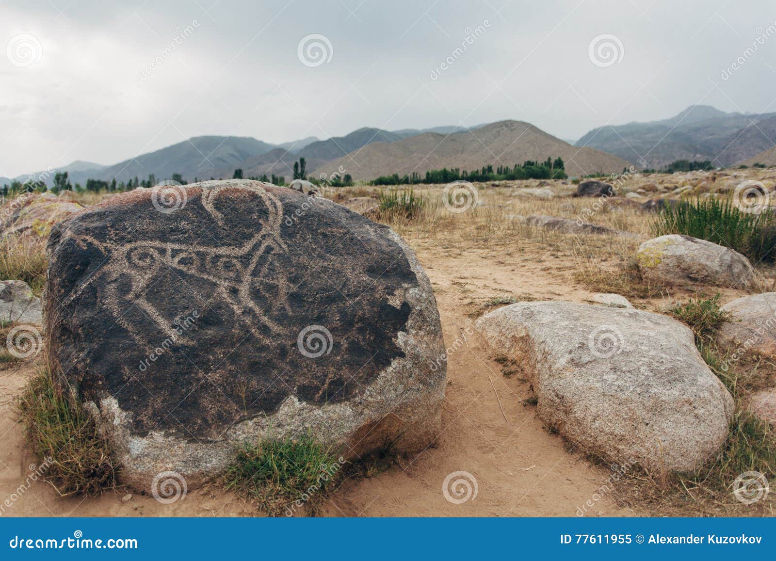 Petroglyphs on stones stock image. Image of glyph, archeology - 77611955