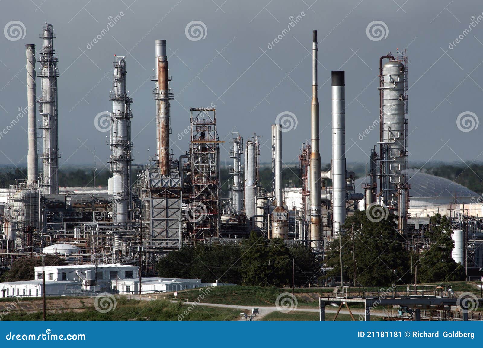 Petroleum Refinery stock image. Image of emission, crude - 21181181