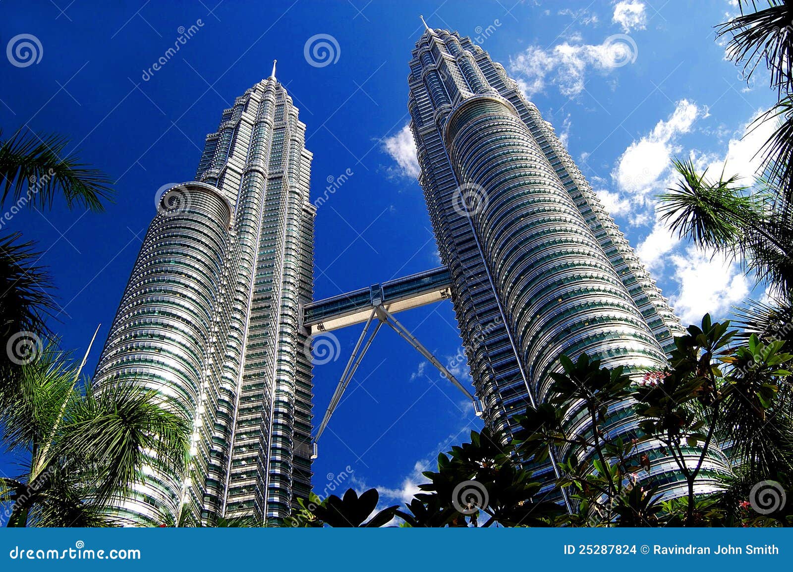 Petronas Twin Towers editorial stock image. Image of twin - 25287824