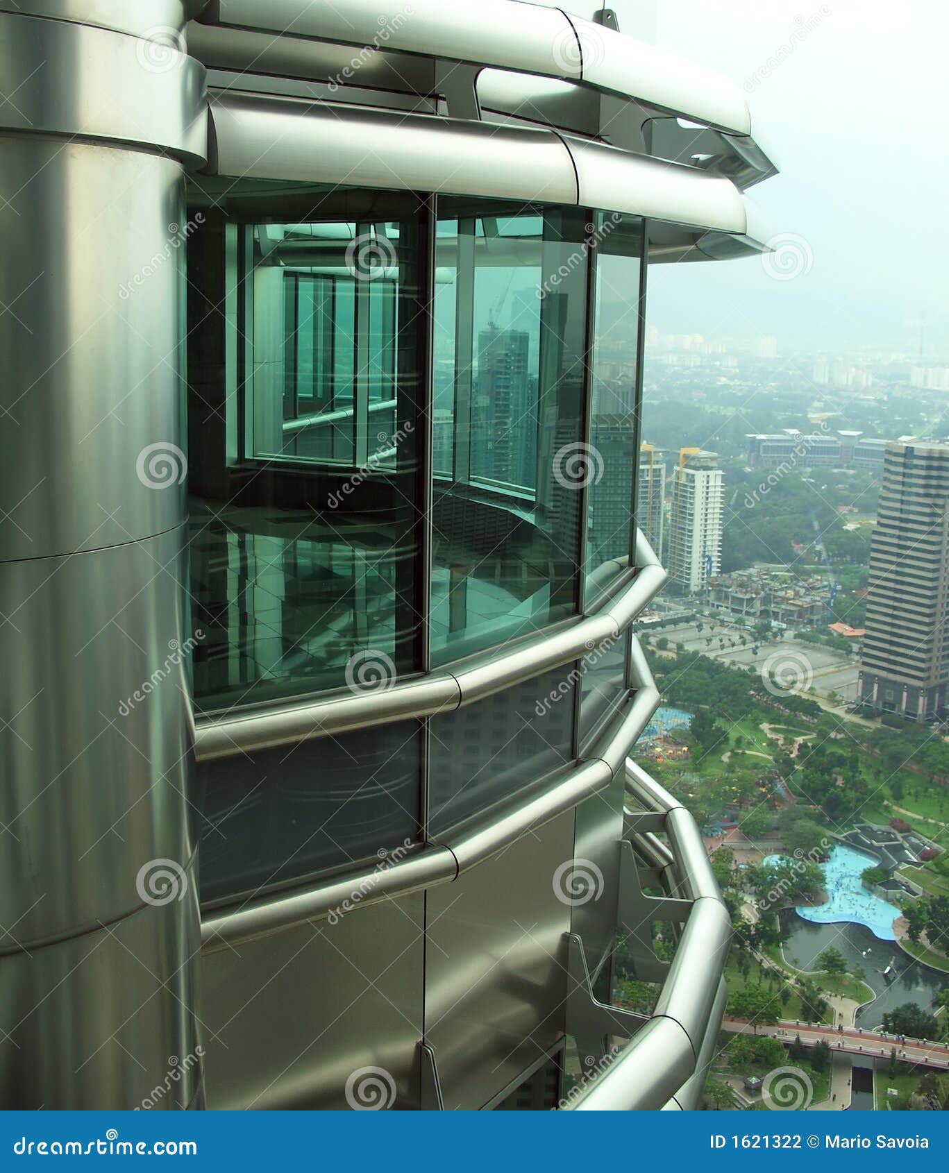 Petronas Twin Towers Office Stock Photo - Image of office, rooftop: 1621322