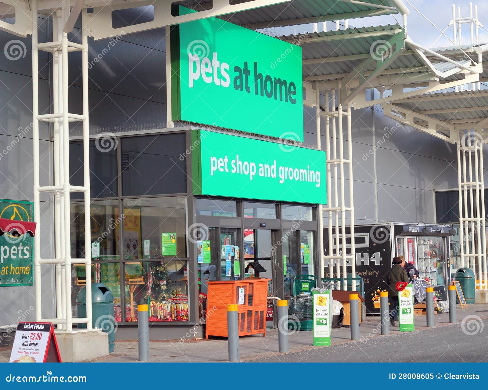 Pets at home storefront. editorial image. Image of commerce - 28008605