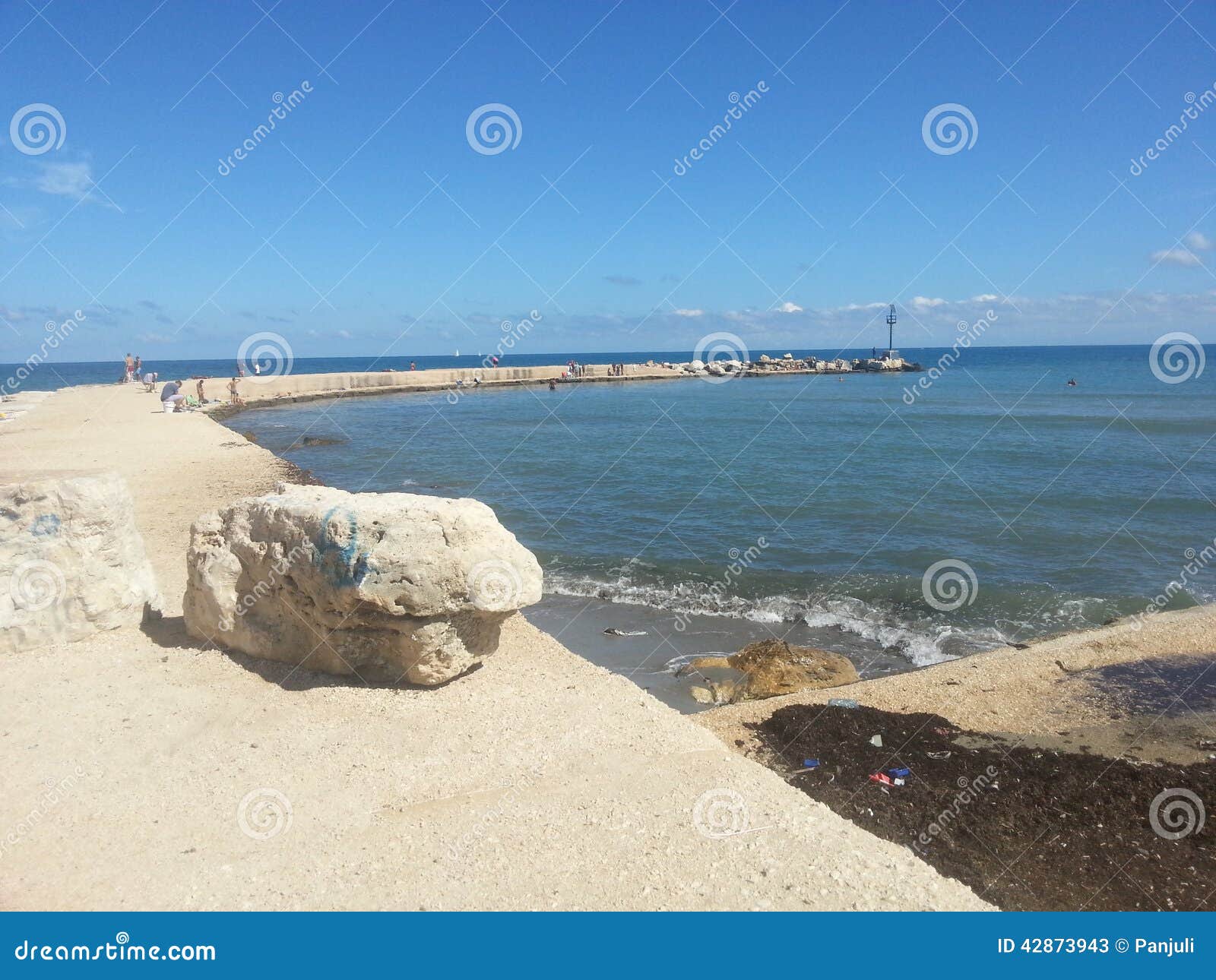 Peu De Baie Dans Palese, Bari, Italie Image stock - Image du italie ...