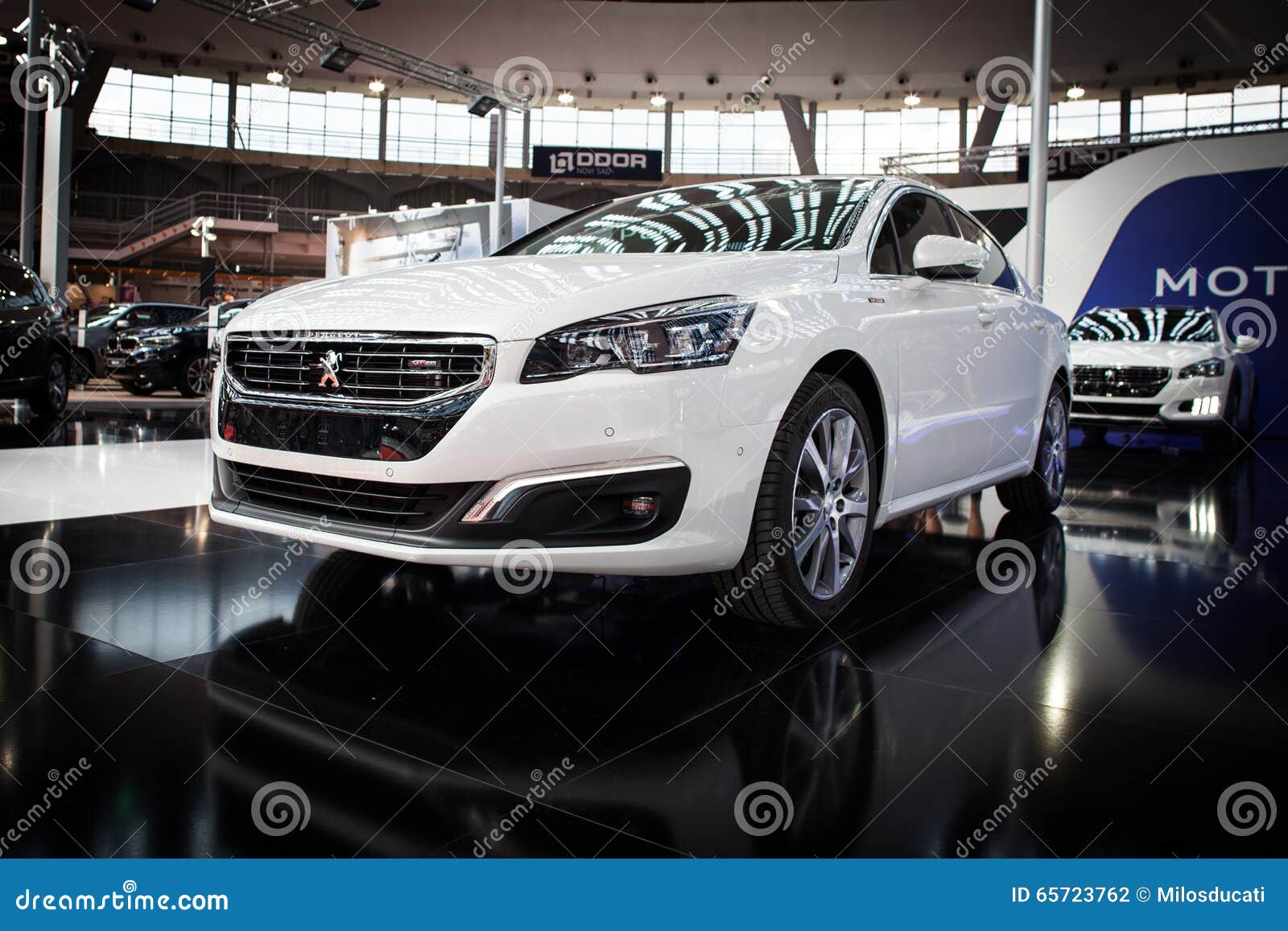 Peugeot 506 fotografia editorial. Imagem de detalhe, luxo - 65723762