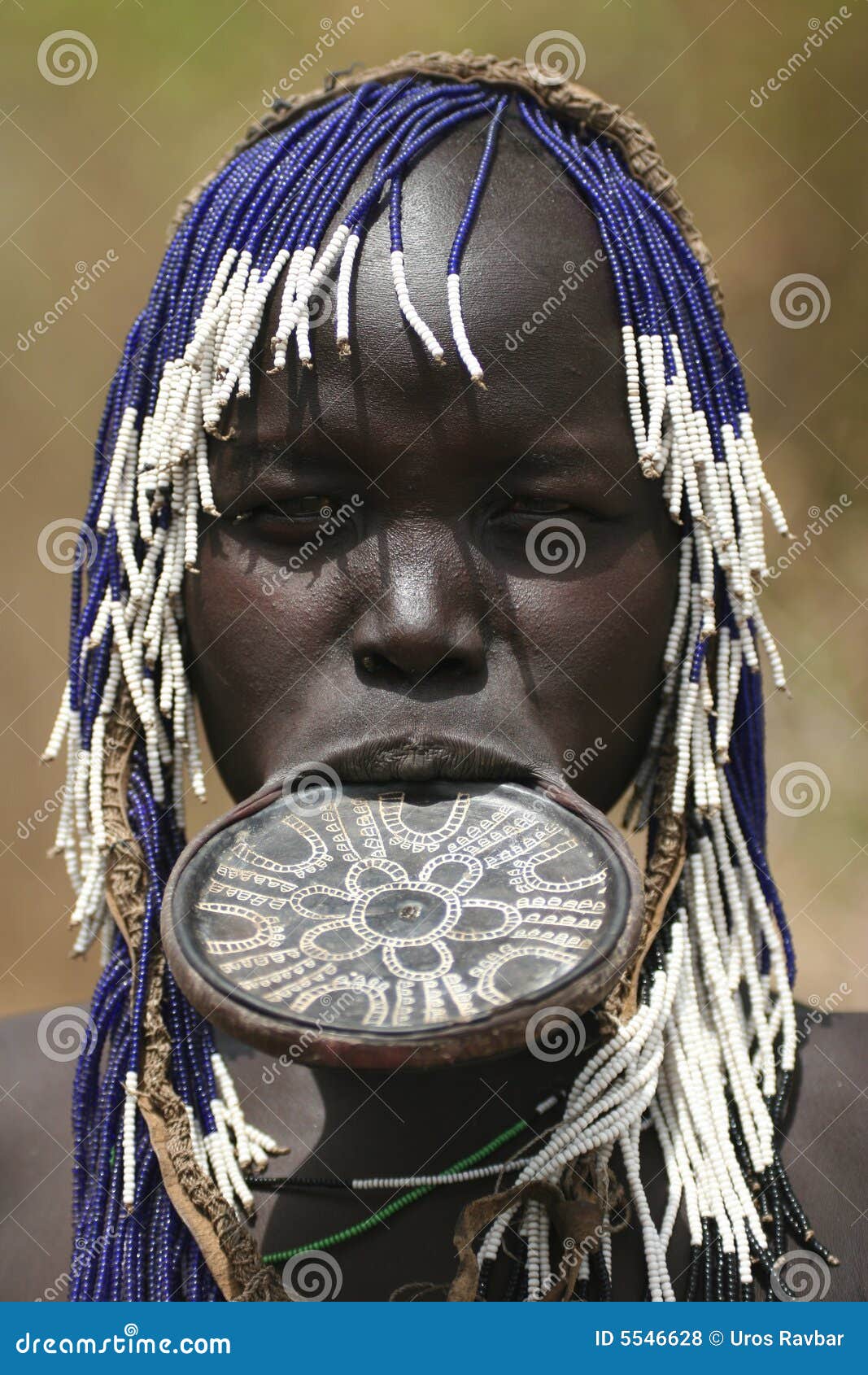 Peuple de l'Afrique photo stock éditorial. Image du extérieur - 5546628