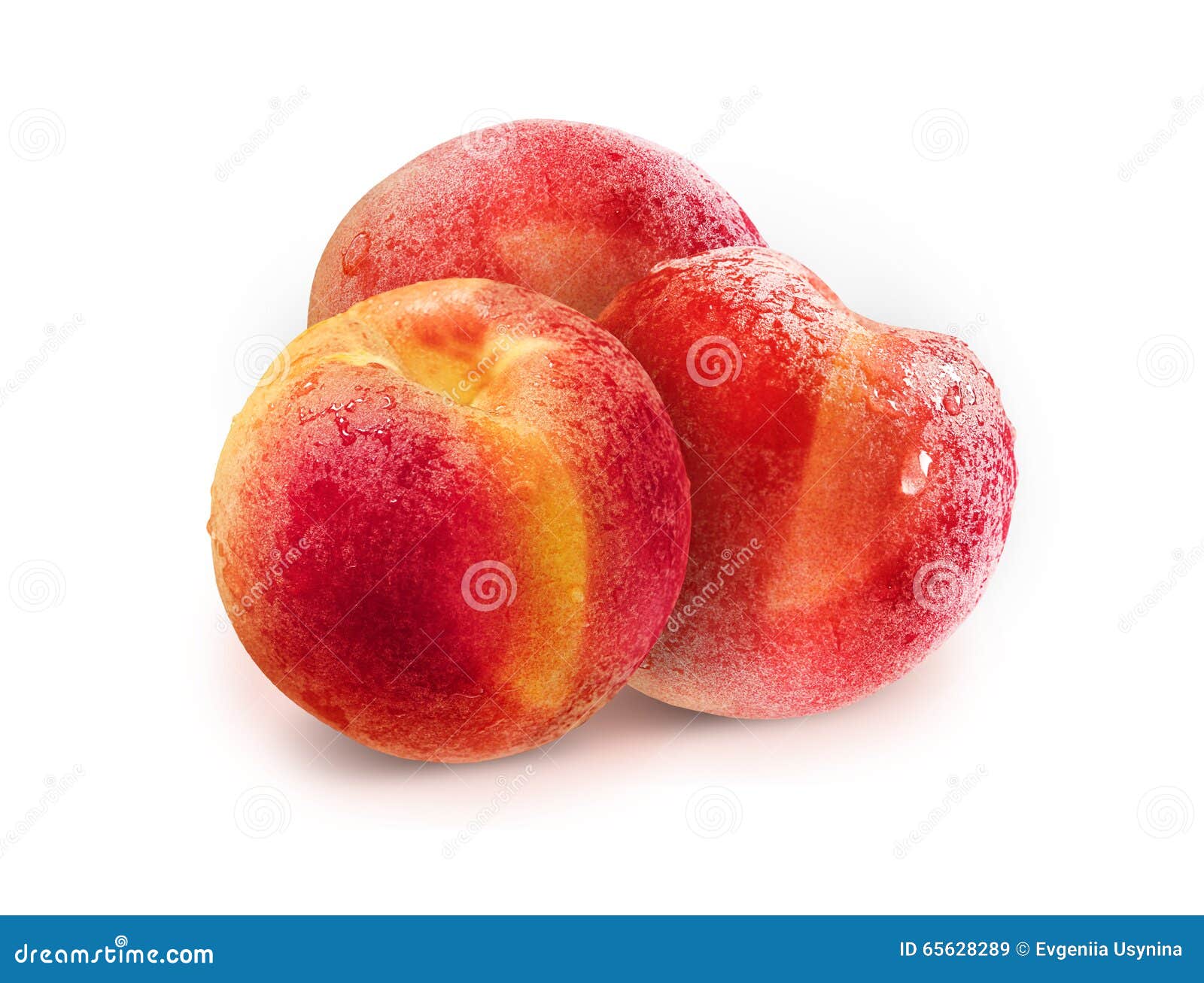 Pfirsiche Mit Ausschnittspfad Stockbild - Bild von grün, nahaufnahme ...