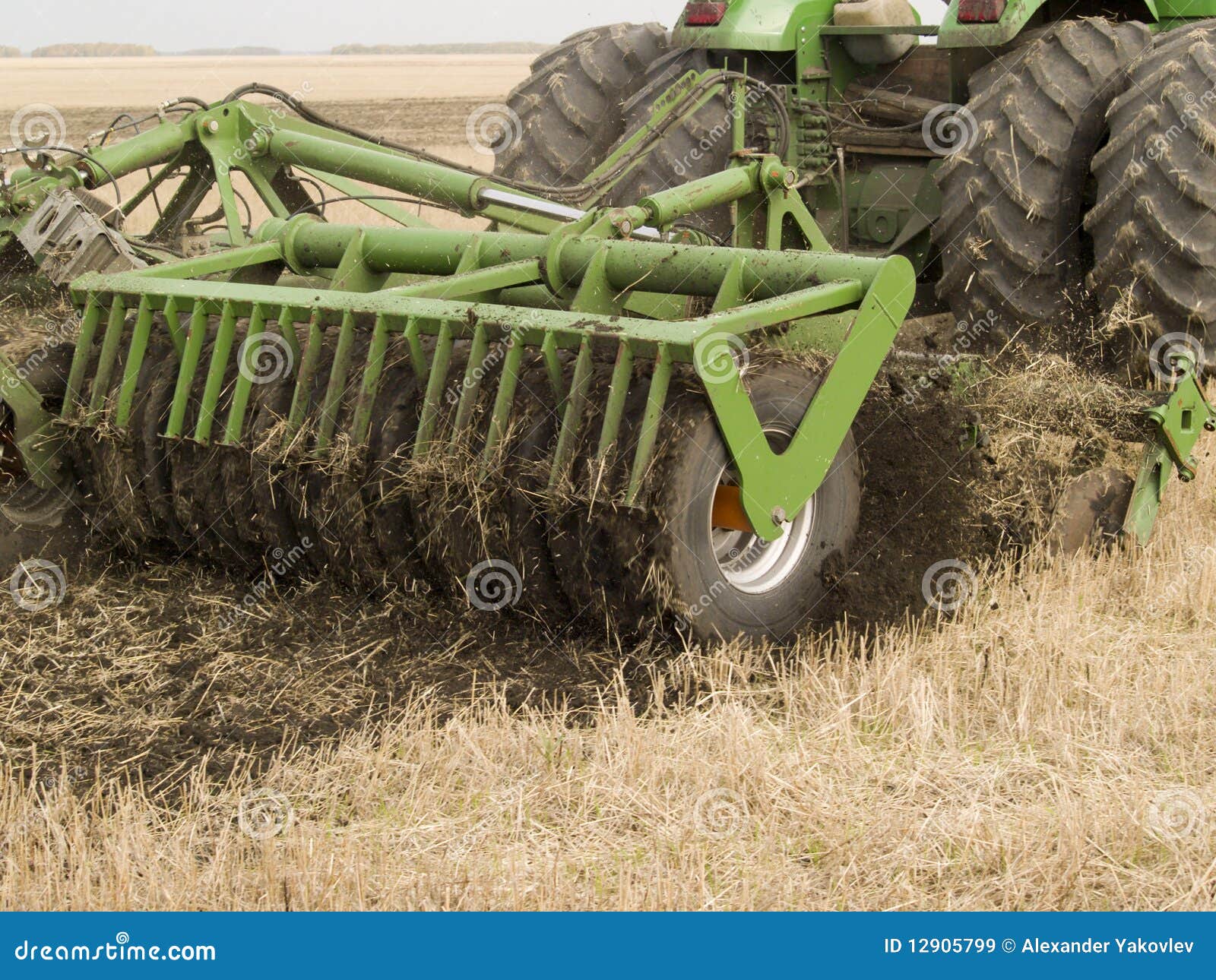 Pflug stockbild. Bild von pflug, grün, landwirtschaftlich - 12905799