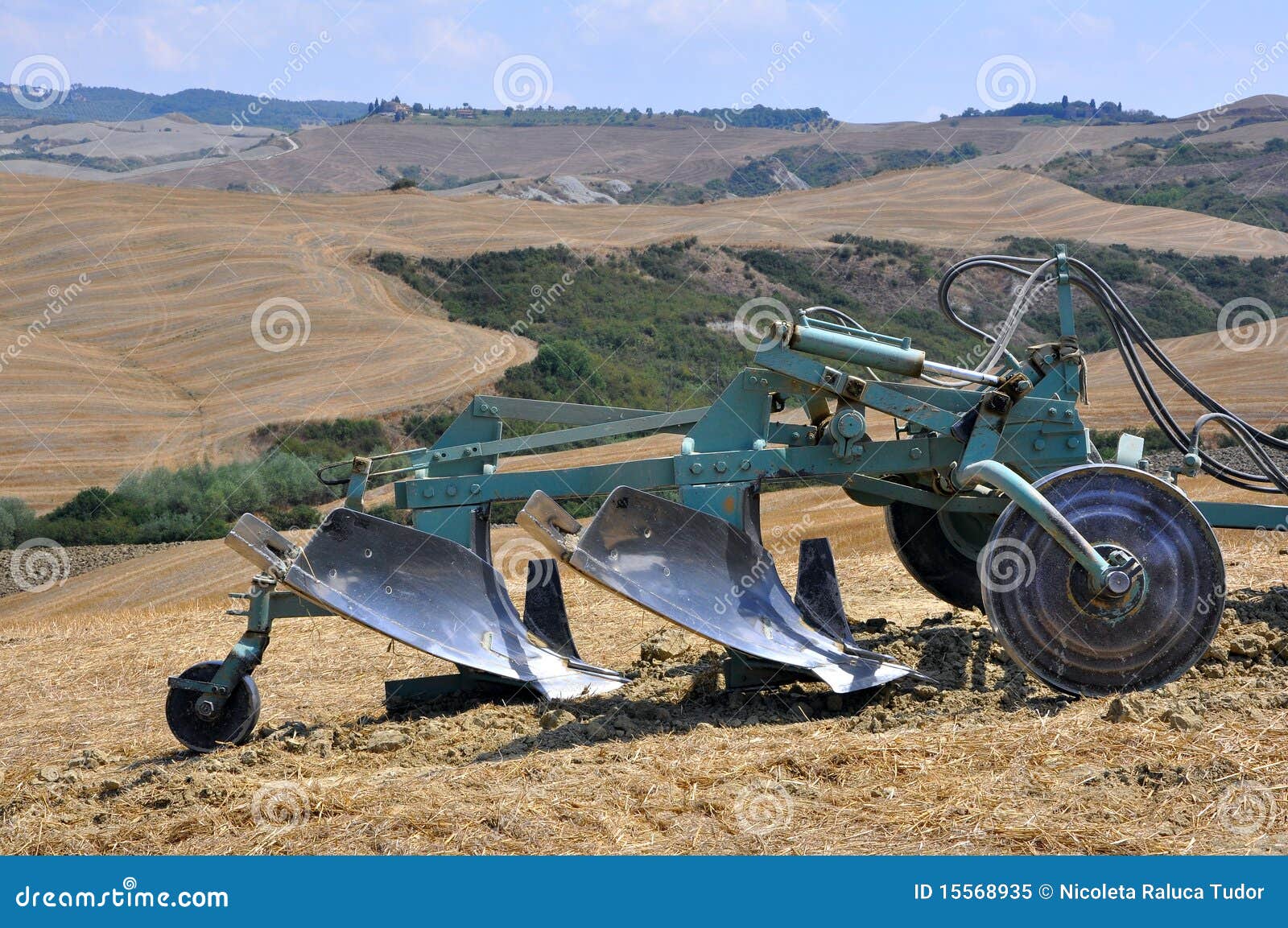 Pflug stockbild. Bild von getrennt, bauernhof, industrie - 15568935