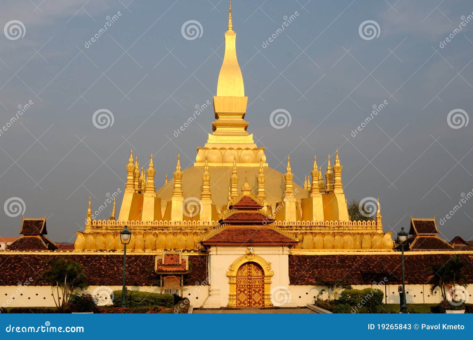 Pha that Luang stupa stock image. Image of great, prayer - 19265843